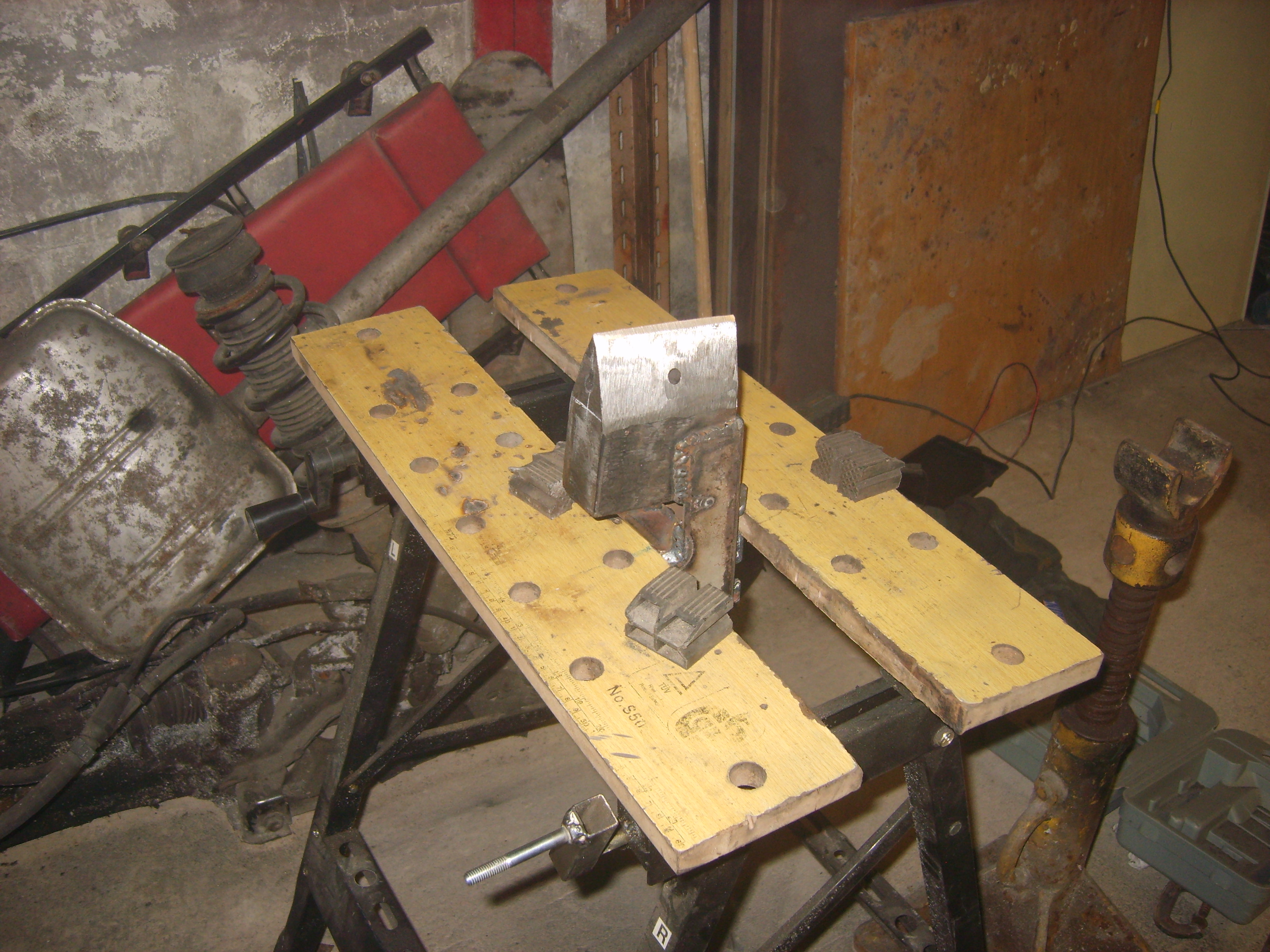 Floor jack log splitter store