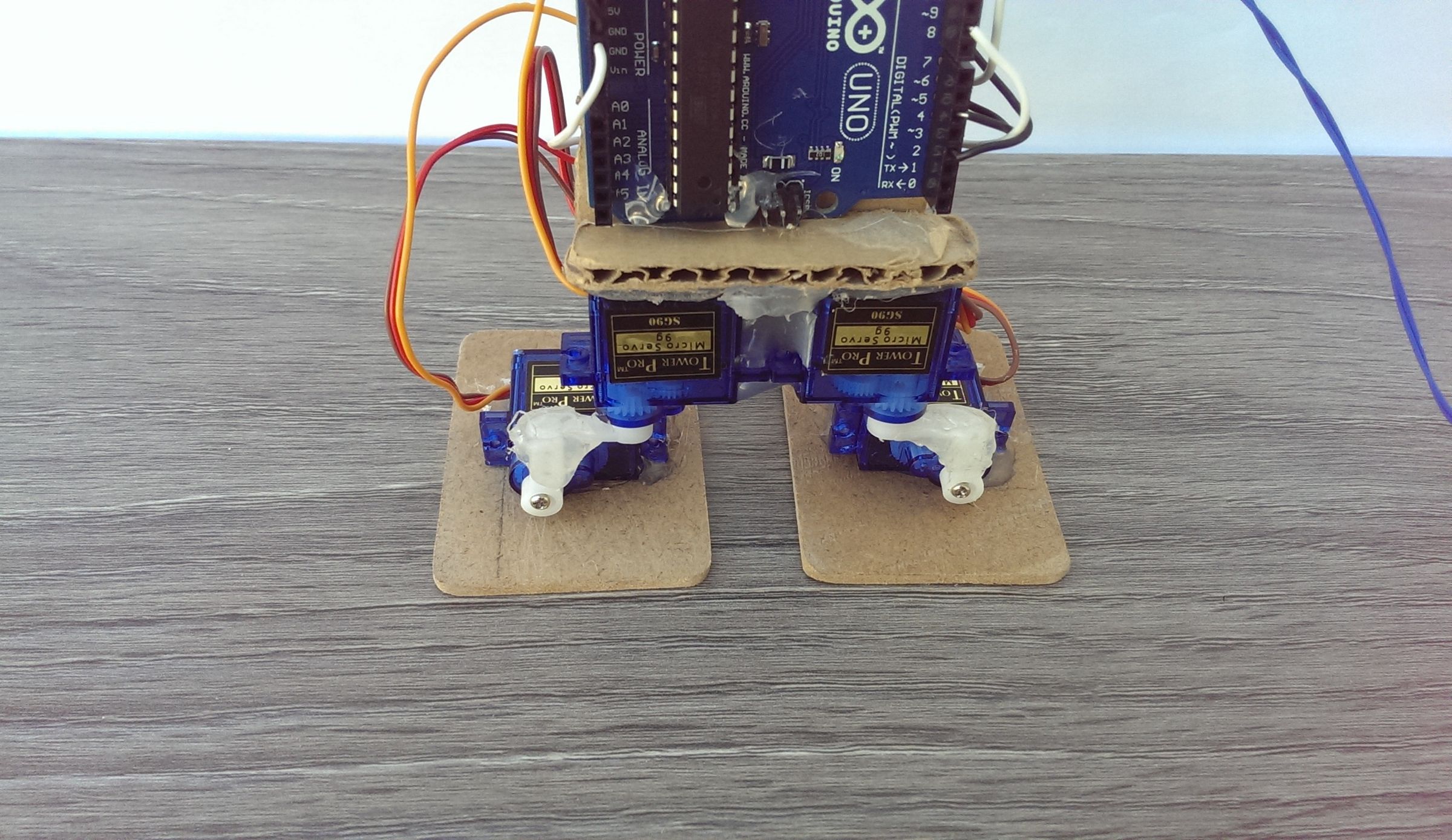 Simple Humanoid Walking and Dancing Robot (Arduino) : 9 Steps (with ...