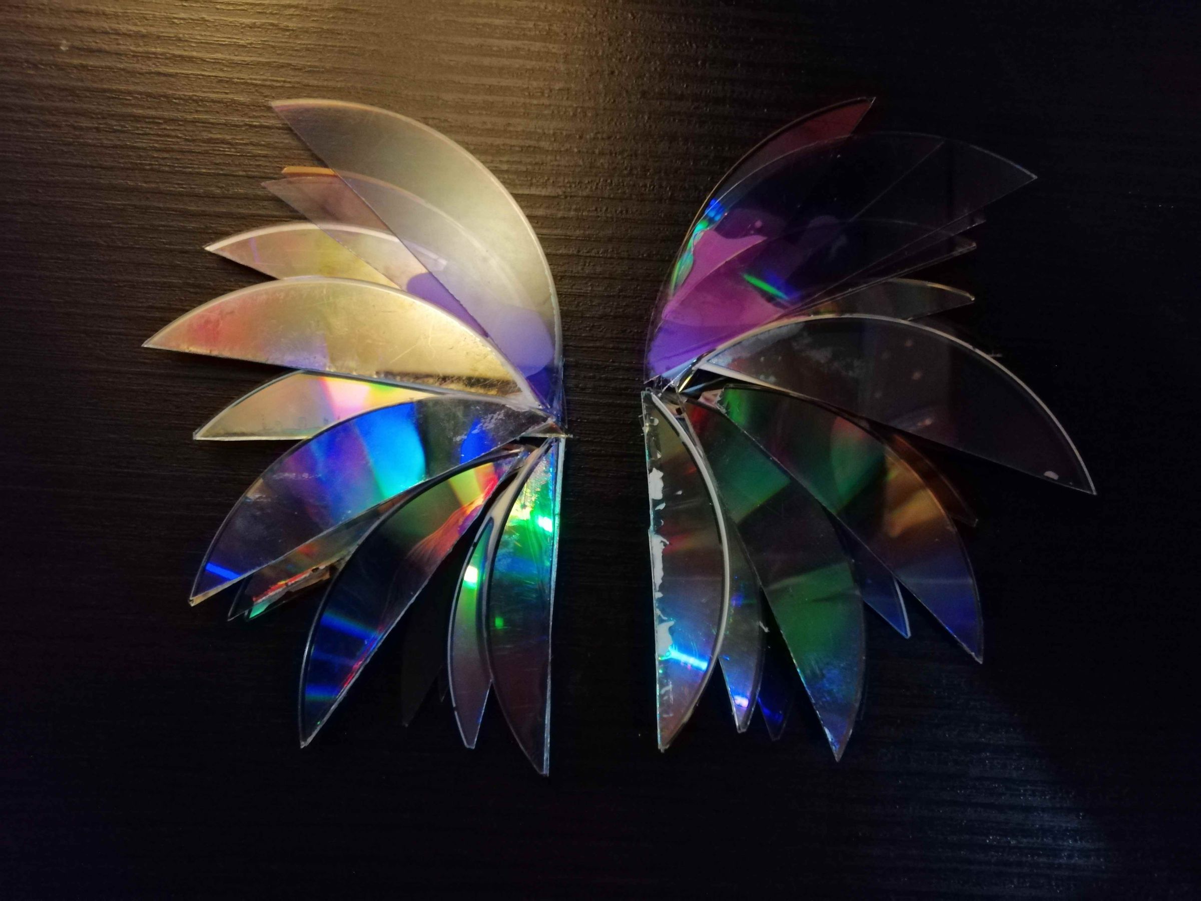 Broken CD Bird : 12 Steps (with Pictures) - Instructables