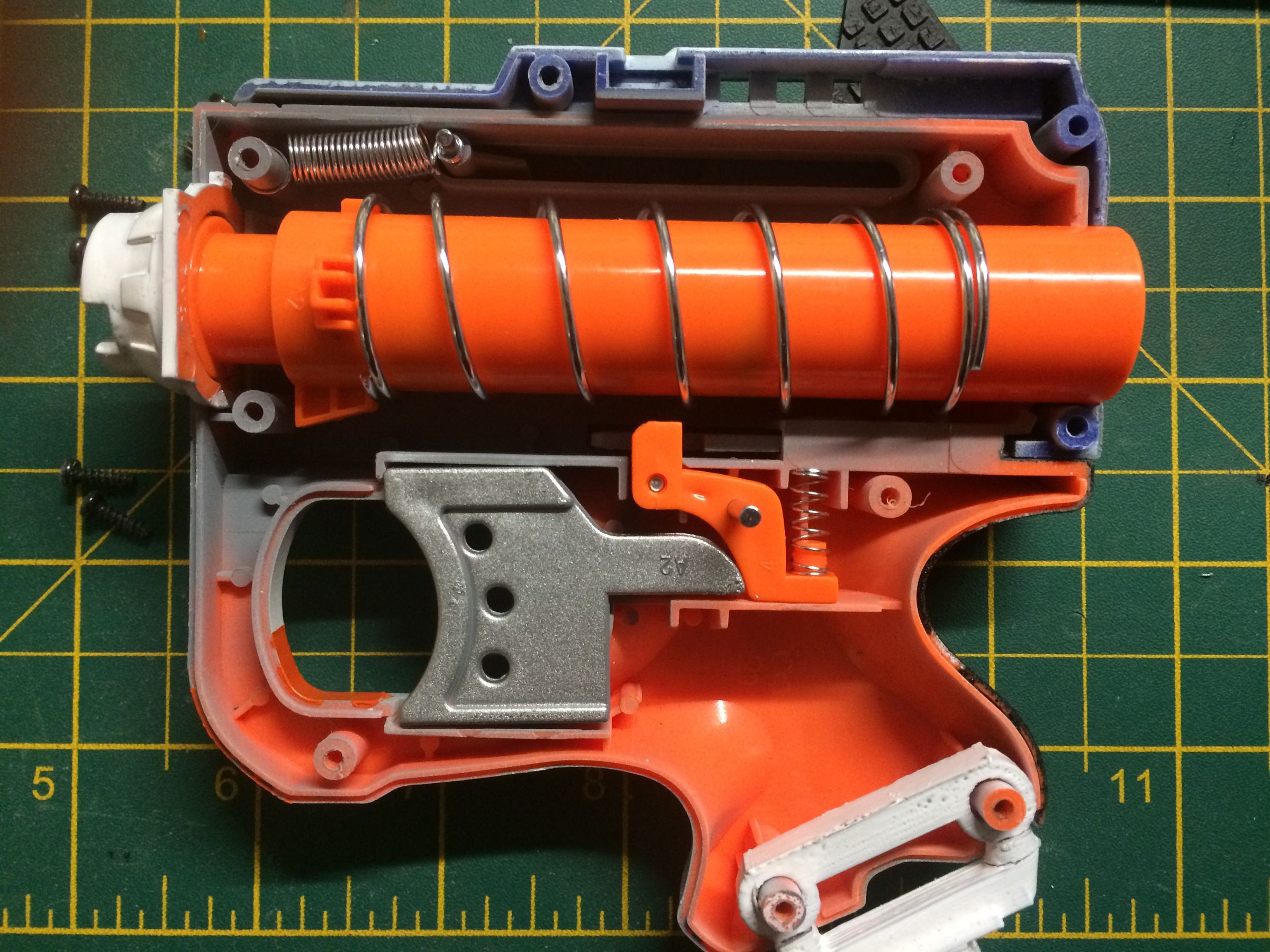 DISTRICT 9 Inspired NERF Remake : 15 Steps (with Pictures) - Instructables