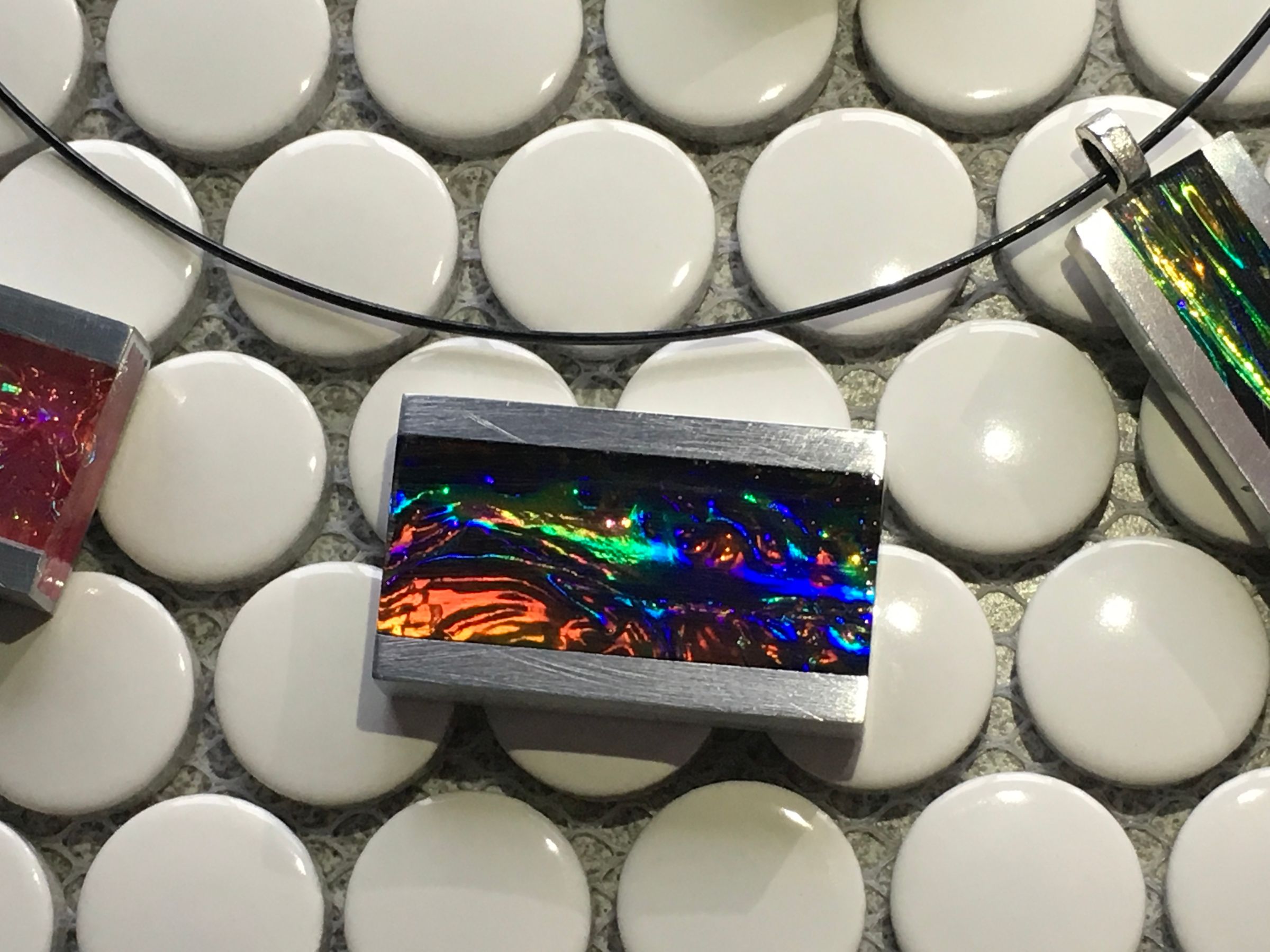 Resin Rainbow Nebula Pendant : 8 Steps (with Pictures) - Instructables