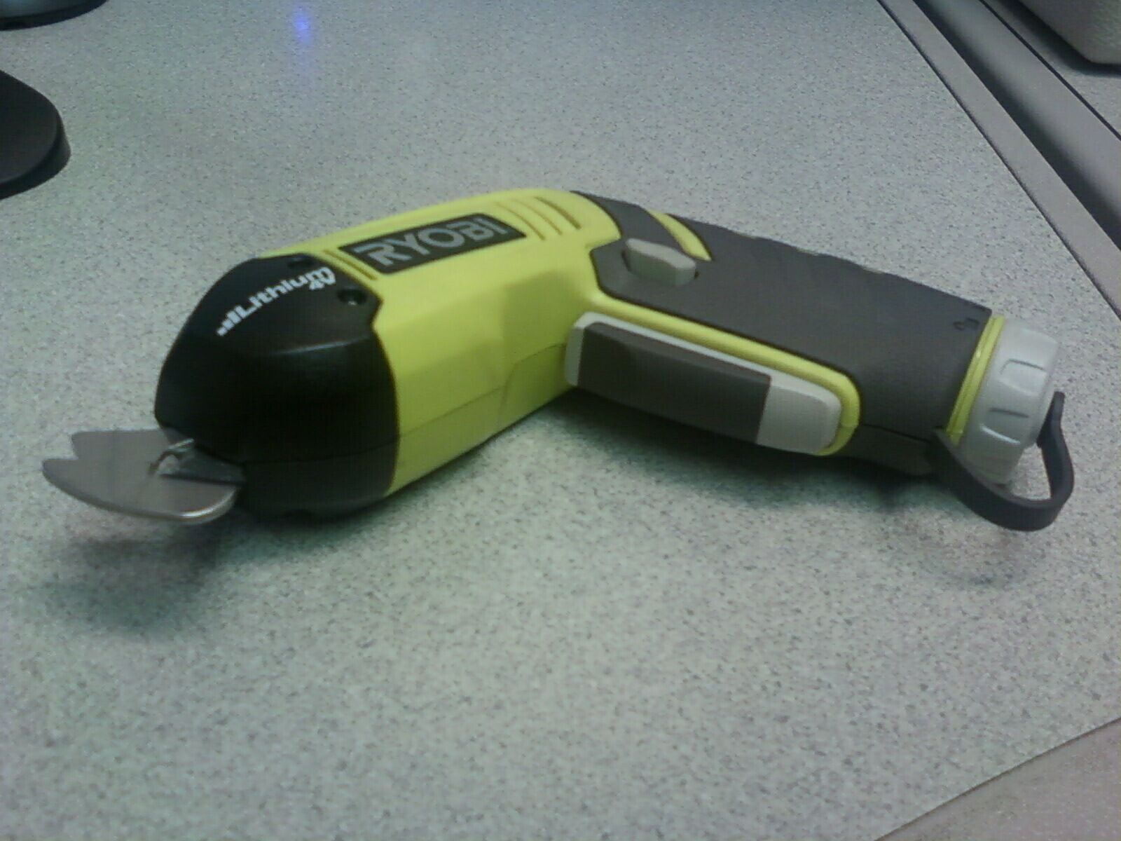 Ryobi 4V Cordless Snips Safety Hack (Defeating the Safety) : 5 Steps ...