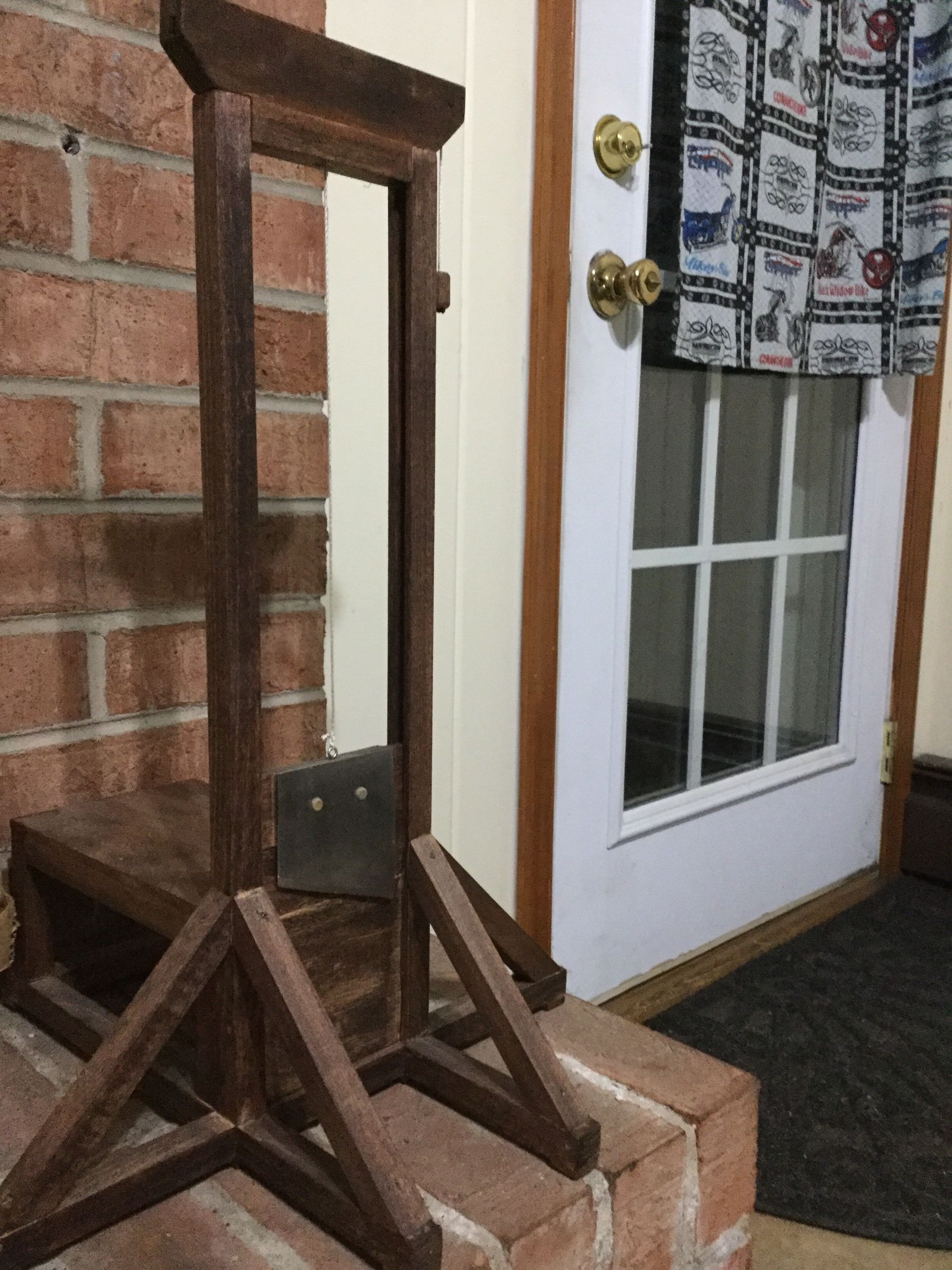 Mini Guillotine : 34 Steps (with Pictures) - Instructables