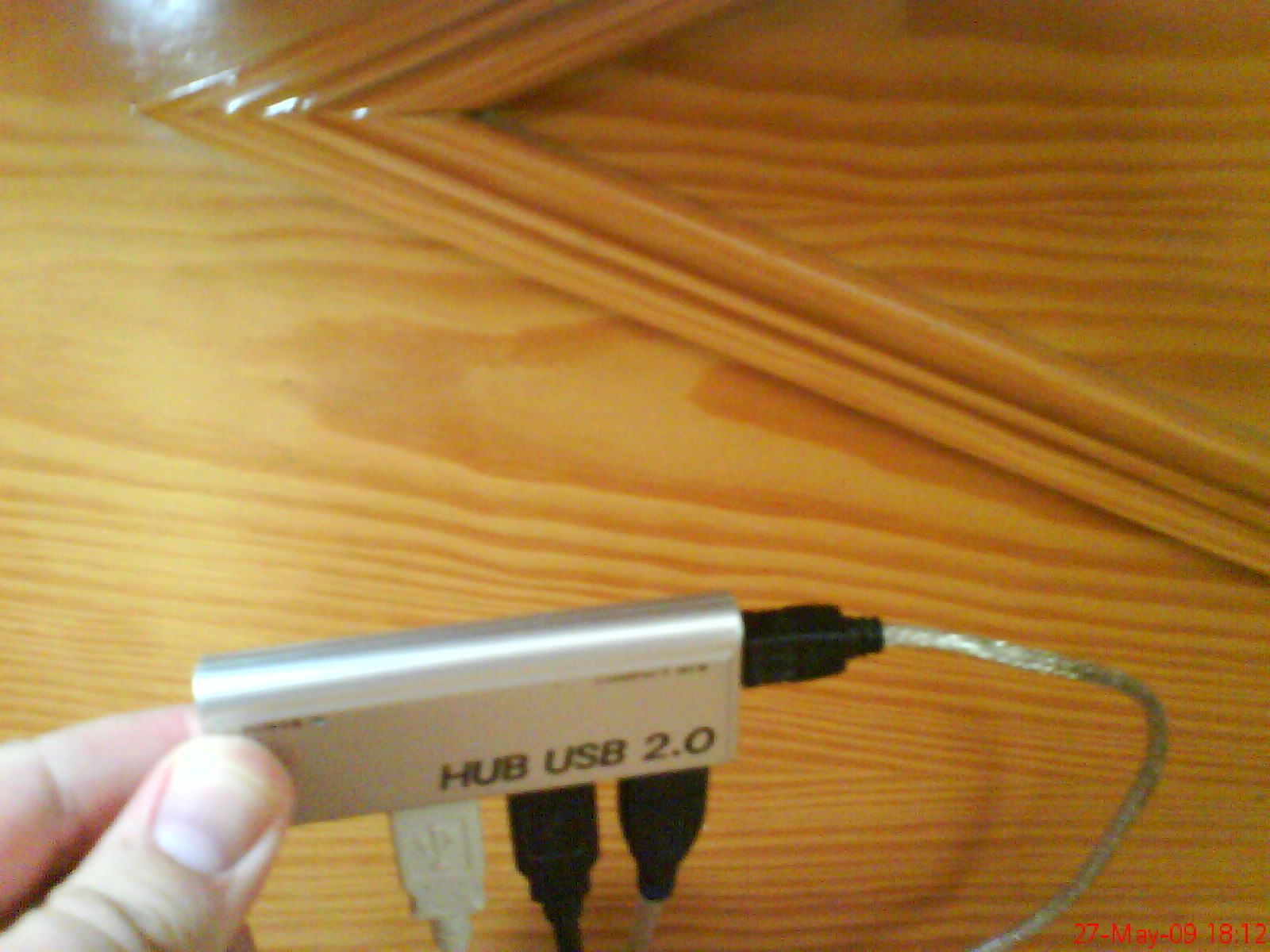 Fix a Usb Hub Without Tools or Marks : 8 Steps - Instructables