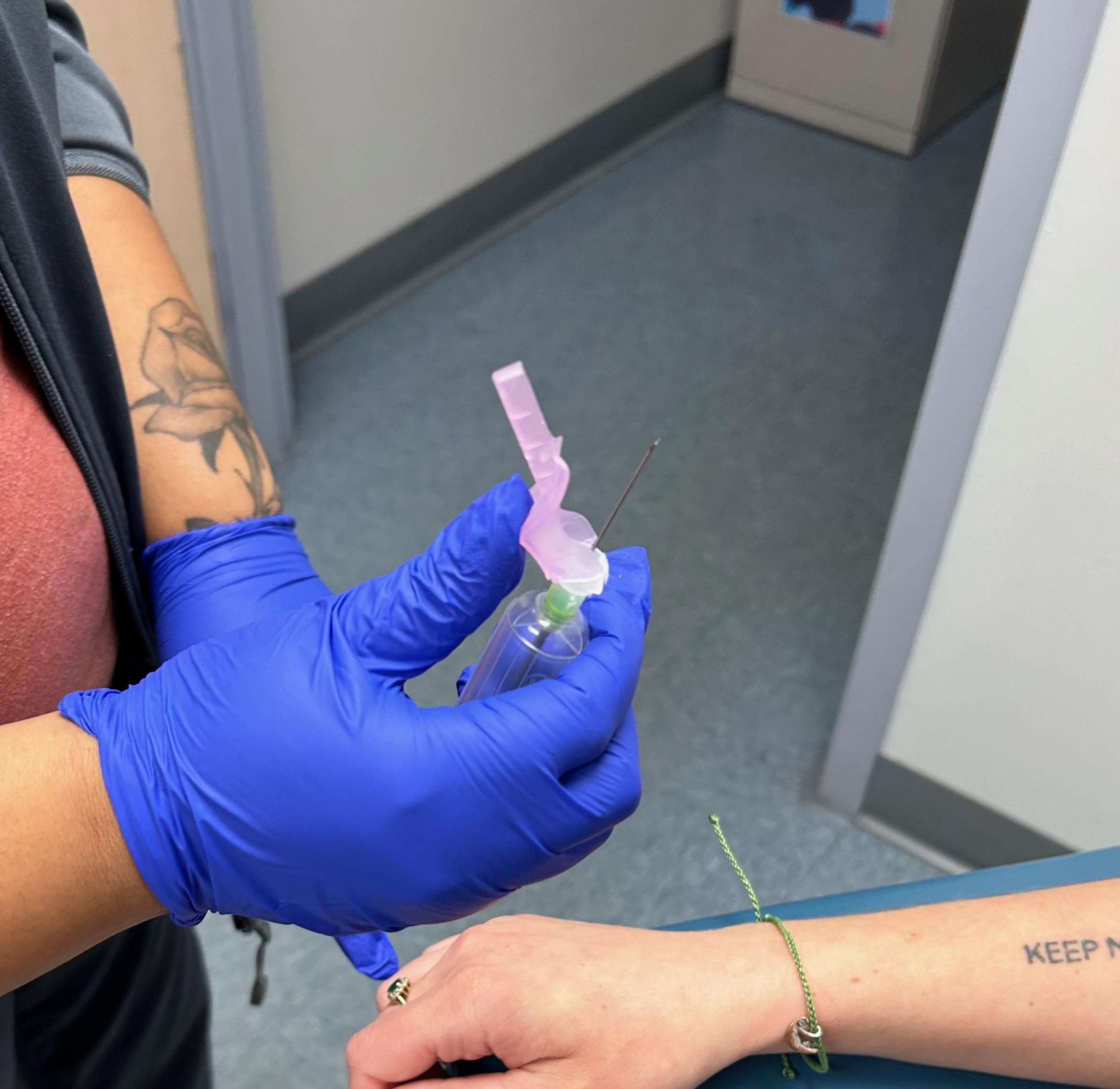 How to Perform Venipuncture (Laboratory Blood Testing) : 9 Steps ...