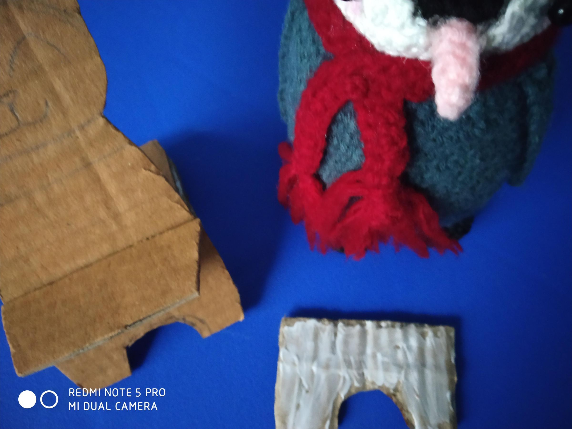 Cat Shaped Cardboard Phone Holder : 7 Steps - Instructables