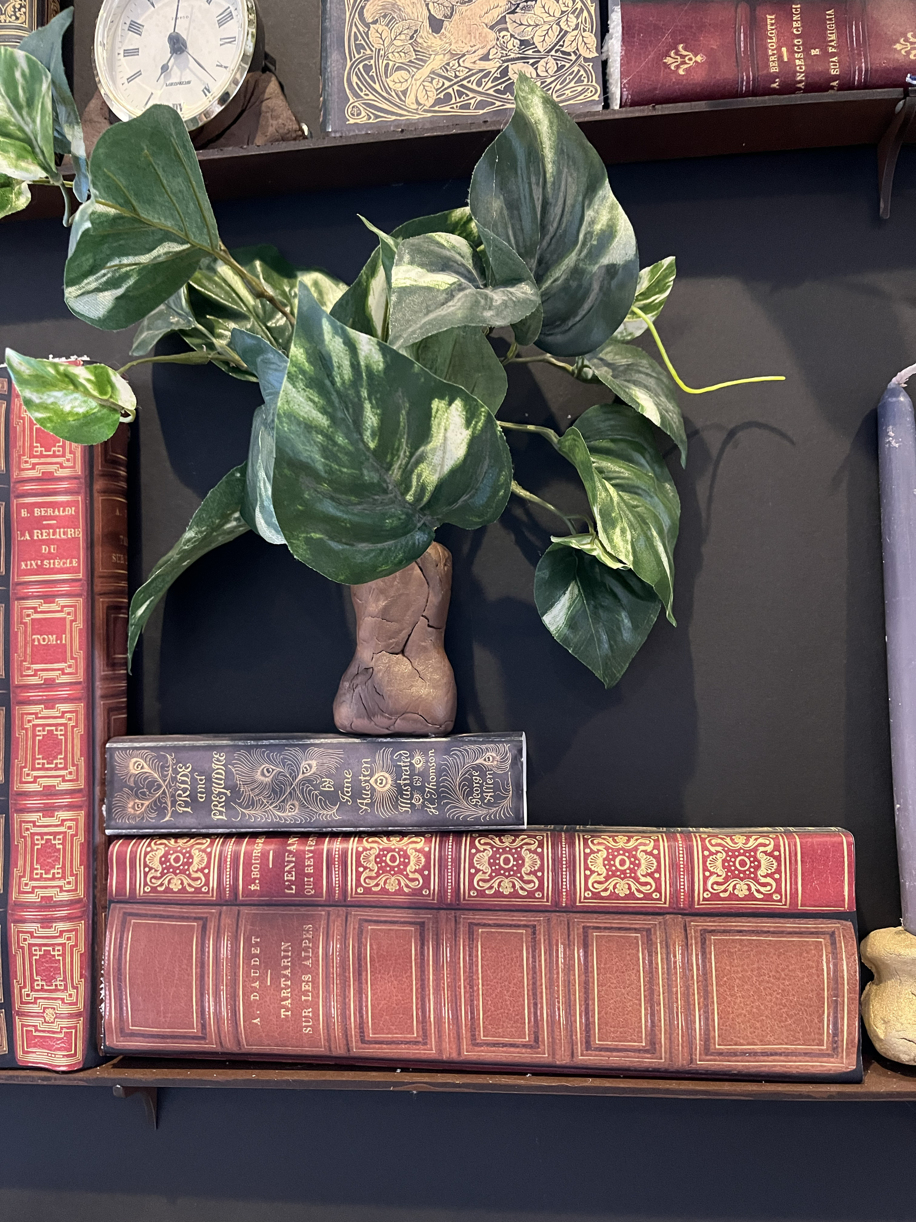 Faux Bookshelf Frame : 8 Steps (with Pictures) - Instructables