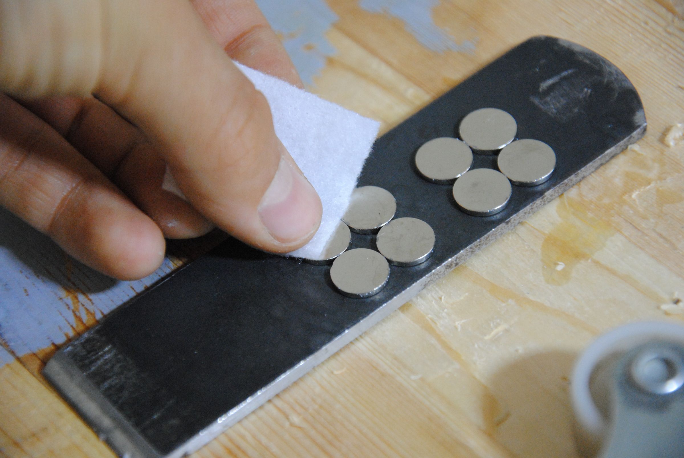 How to Make a Magnetic Honing Guide (For Sharpening Chisels & Hand ...