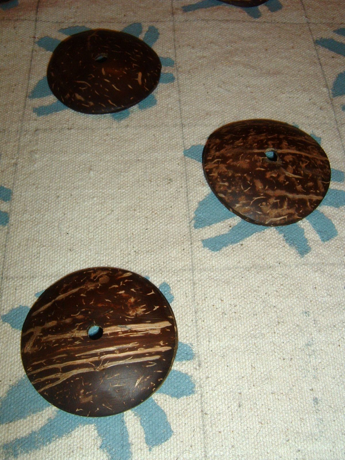 Coconut Checker Game : 6 Steps - Instructables