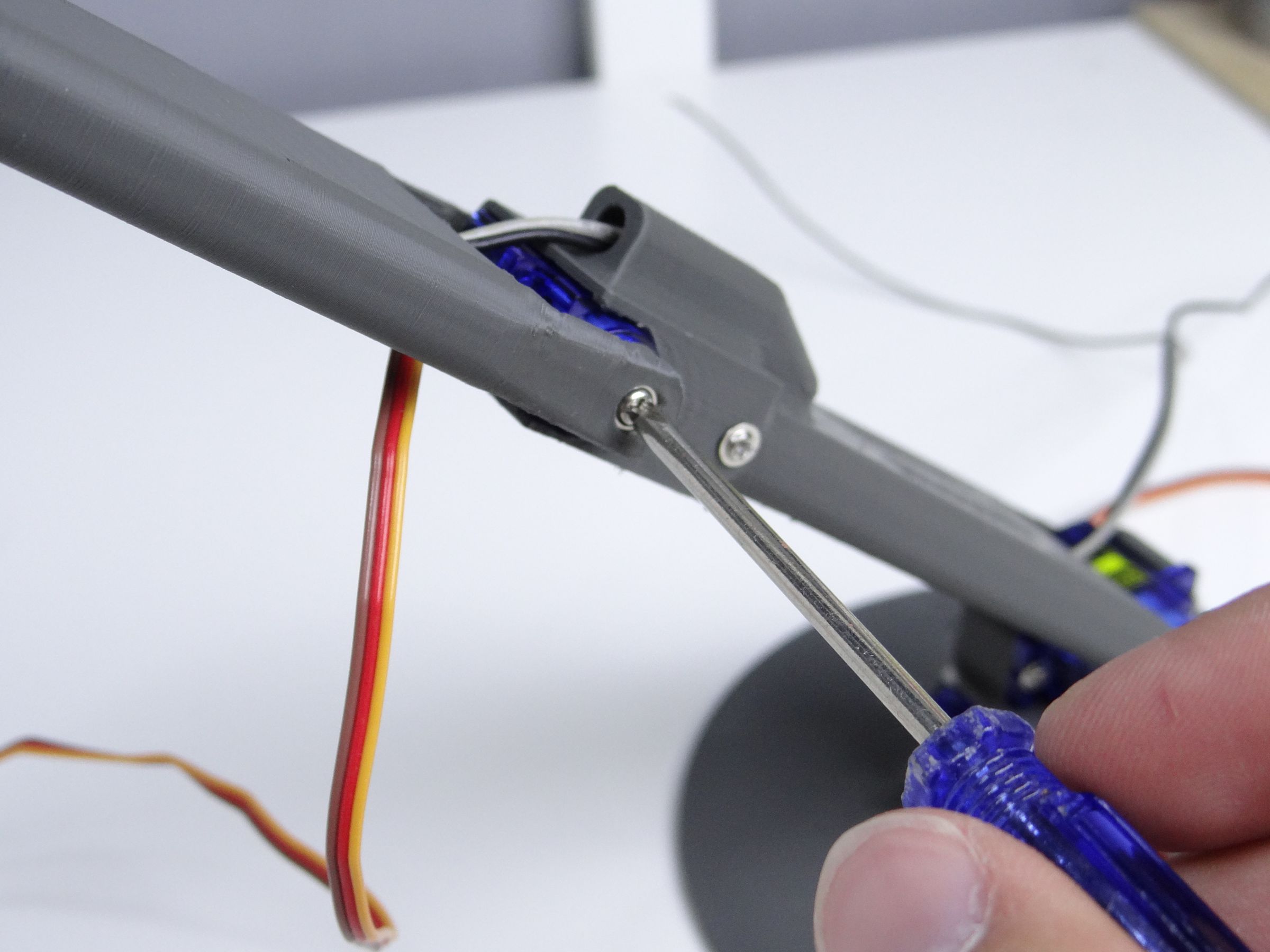 Bluetooth Voice Controlled Moving Lamp : 16 Steps (with Pictures ...