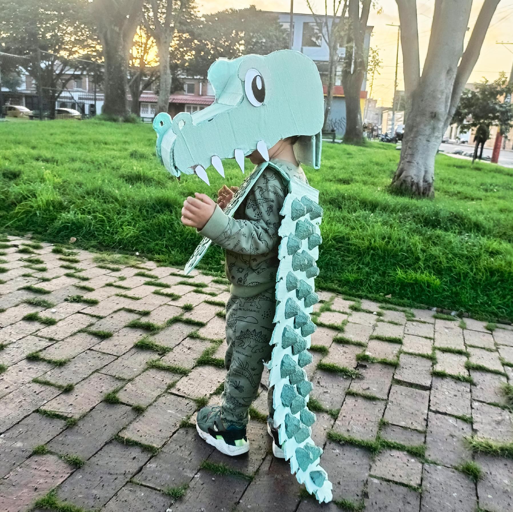 The Little Cardboard Crocodile : 15 Steps (with Pictures) - Instructables
