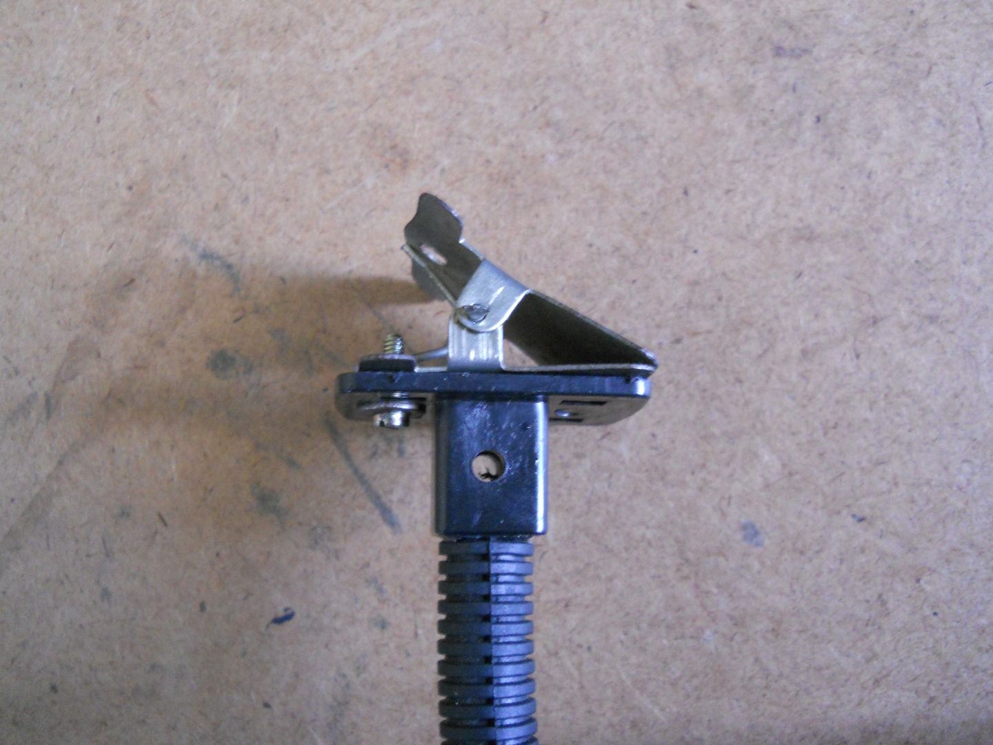 PCB Holder With Helping Hand : 5 Steps - Instructables