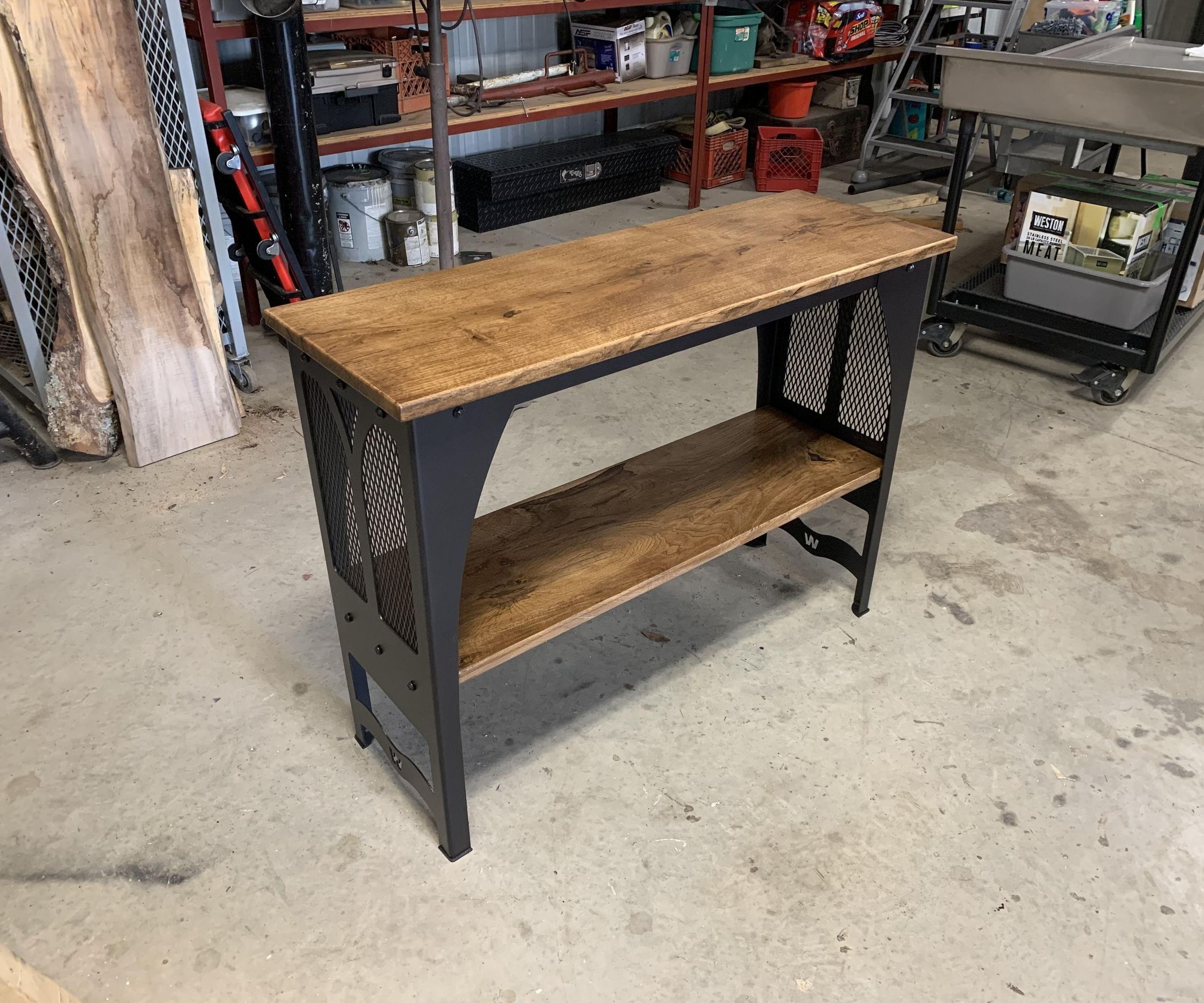 Industrial TV/Hall Table : 16 Steps (with Pictures) - Instructables