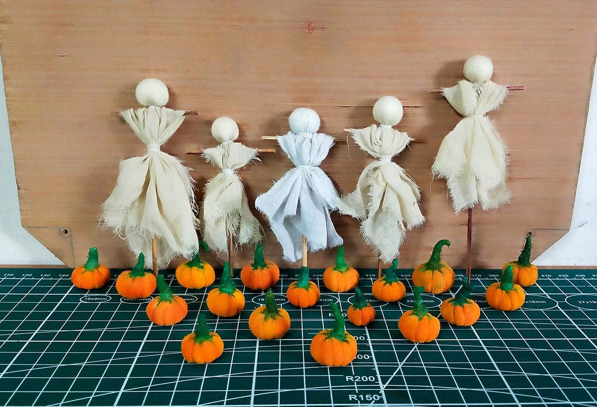 Mini Halloween Ghosts & Scarecrows : 6 Steps (with Pictures ...