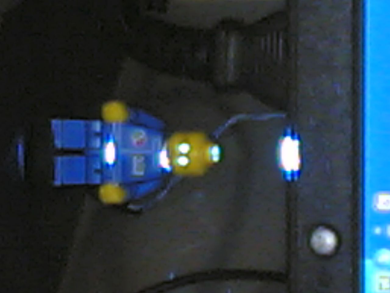 USB Powered Glowing LEGO Man : 3 Steps - Instructables
