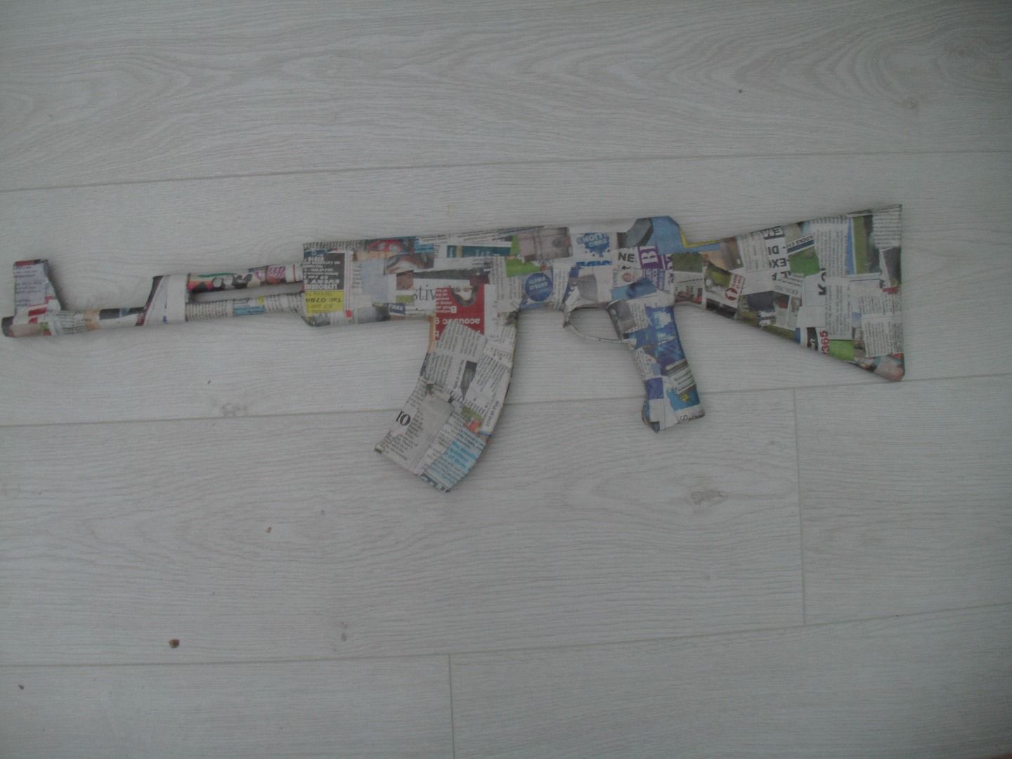 Ak-47 Paper Prop : 6 Steps - Instructables