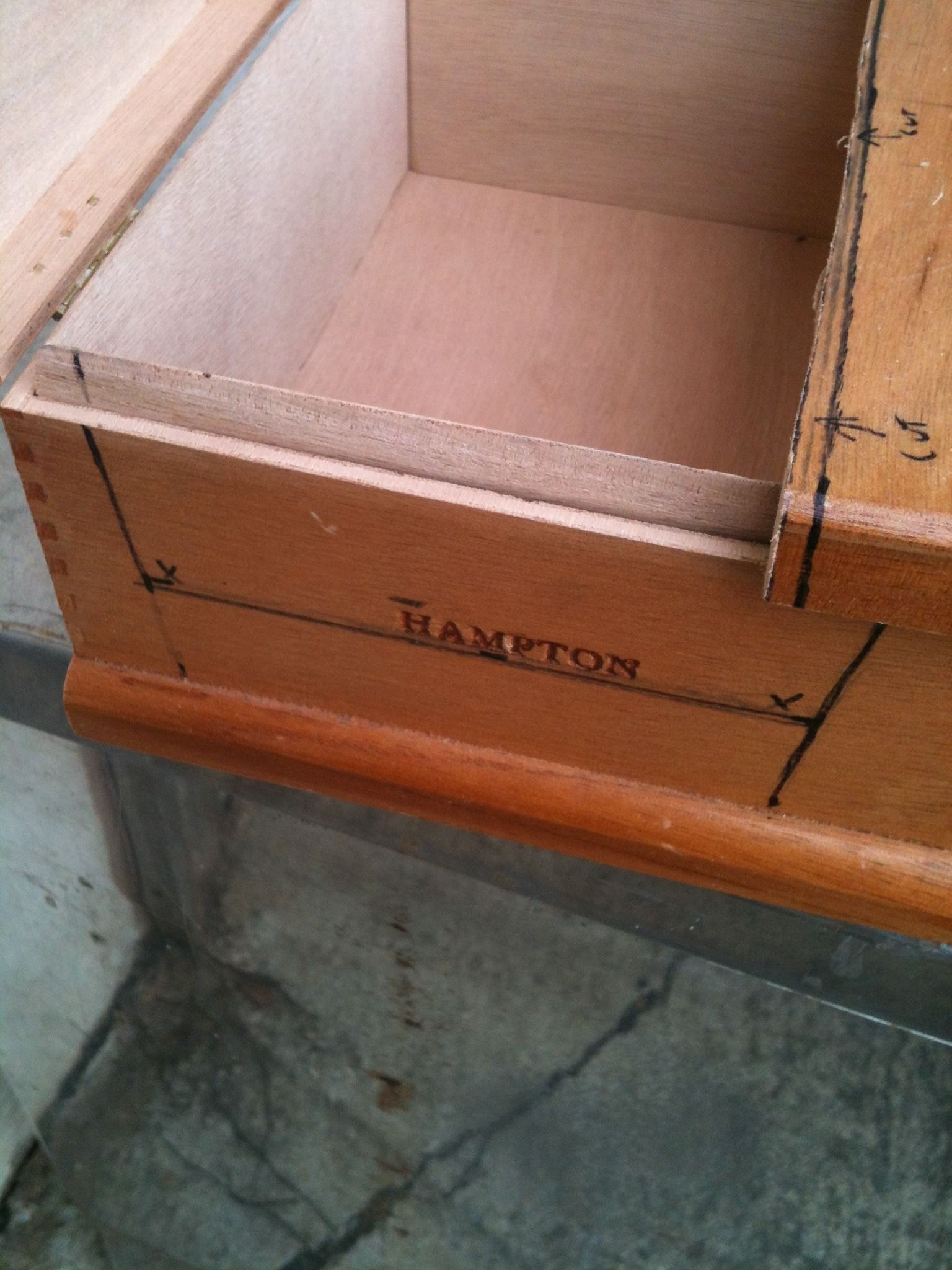 Cigar Box Mandolin Stand : 13 Steps - Instructables