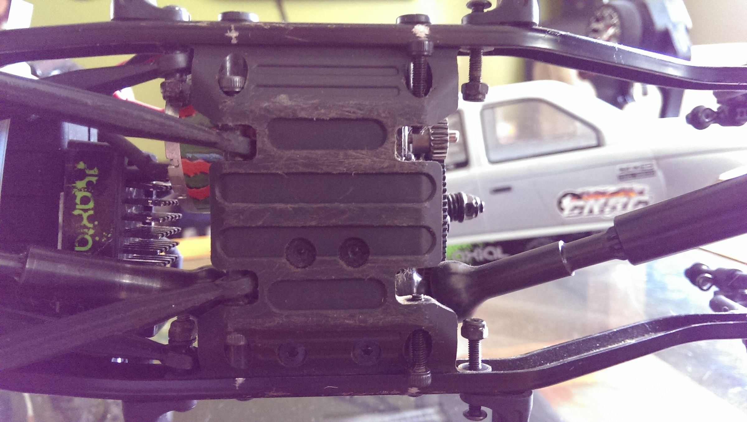 Axial SCX10 Honcho 4-link Rear Aluminum Upgrade : 4 Steps - Instructables