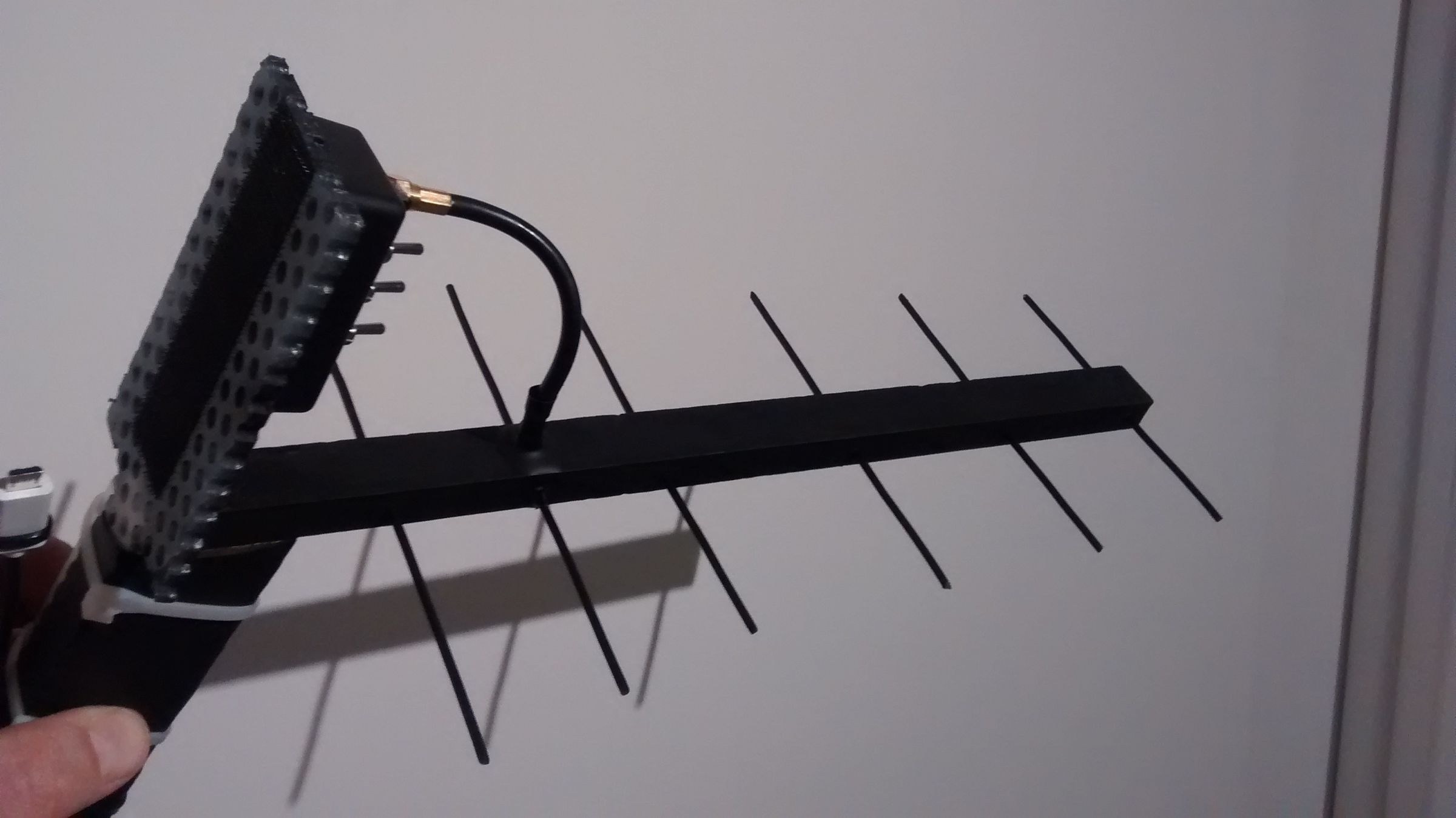 Tiny UHF Tracker Transmitter : 5 Steps (with Pictures) - Instructables