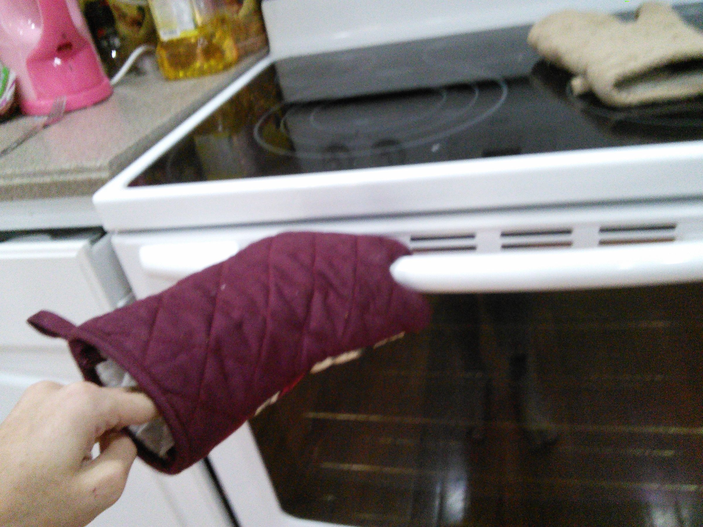 How to Make an Invisible Chef : 4 Steps - Instructables