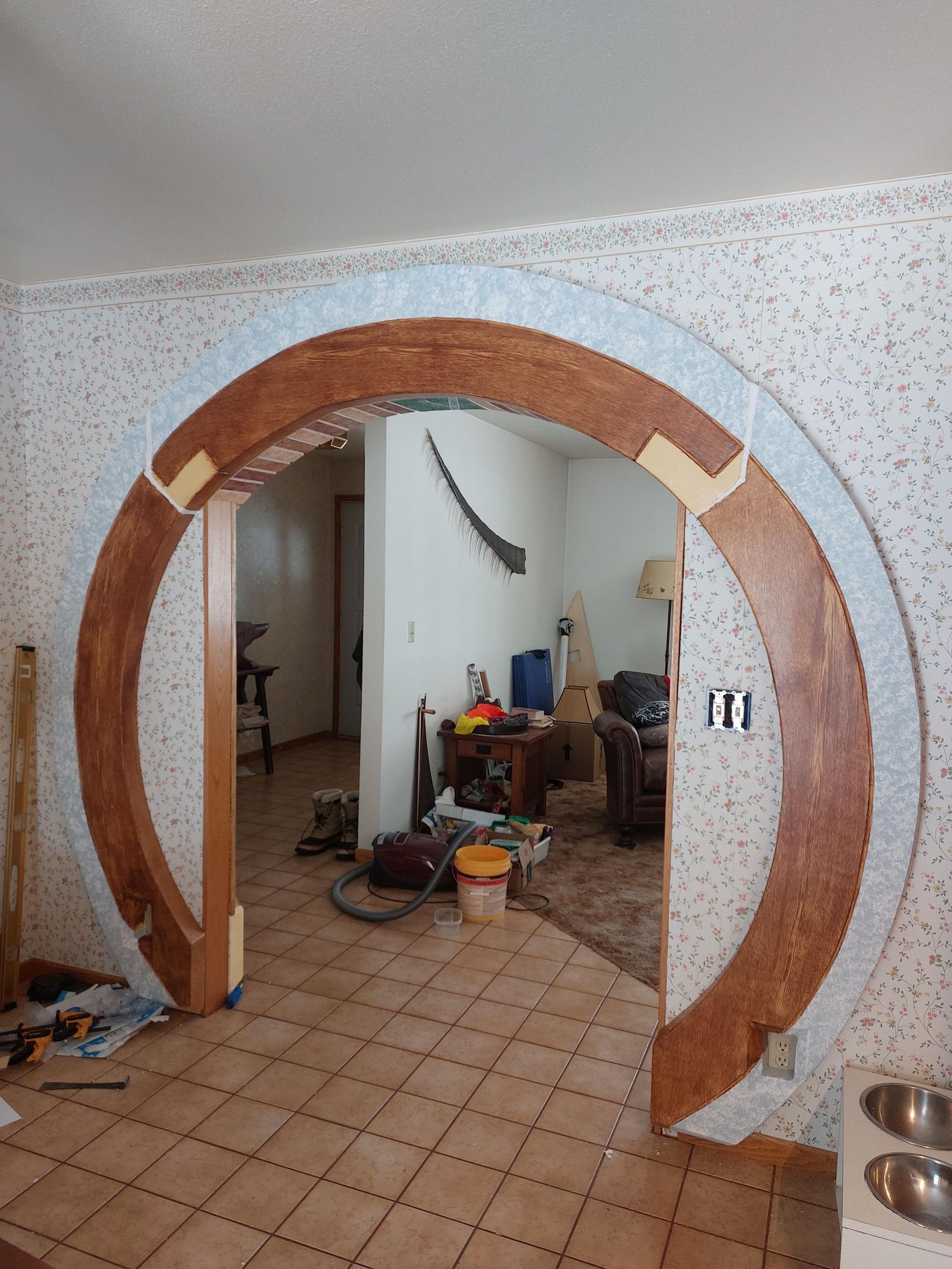 Easy Hobbit Doorway : 8 Steps (with Pictures) - Instructables