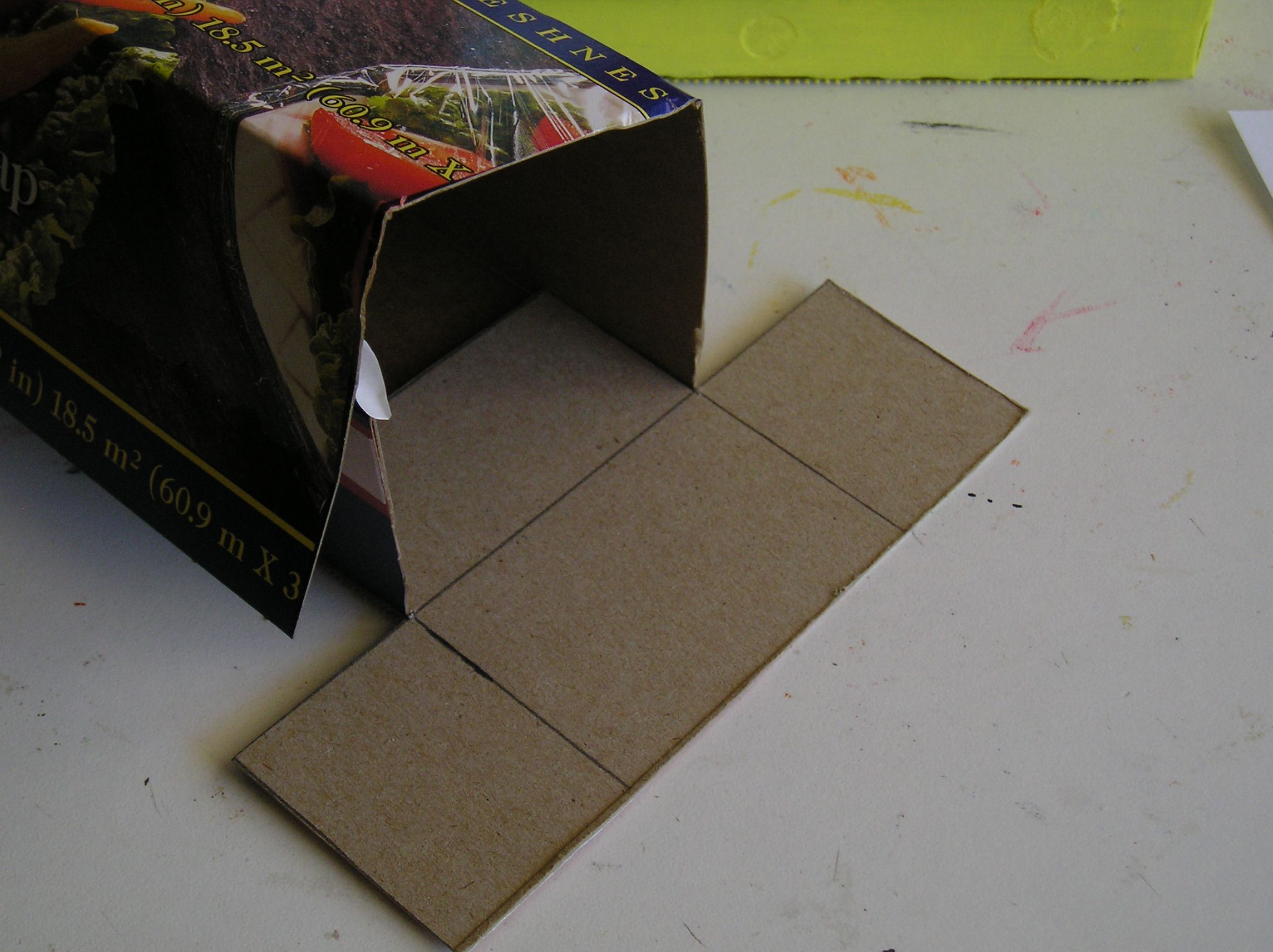 How to Mini-Size a Roll of Saran Wrap : 6 Steps (with Pictures ...