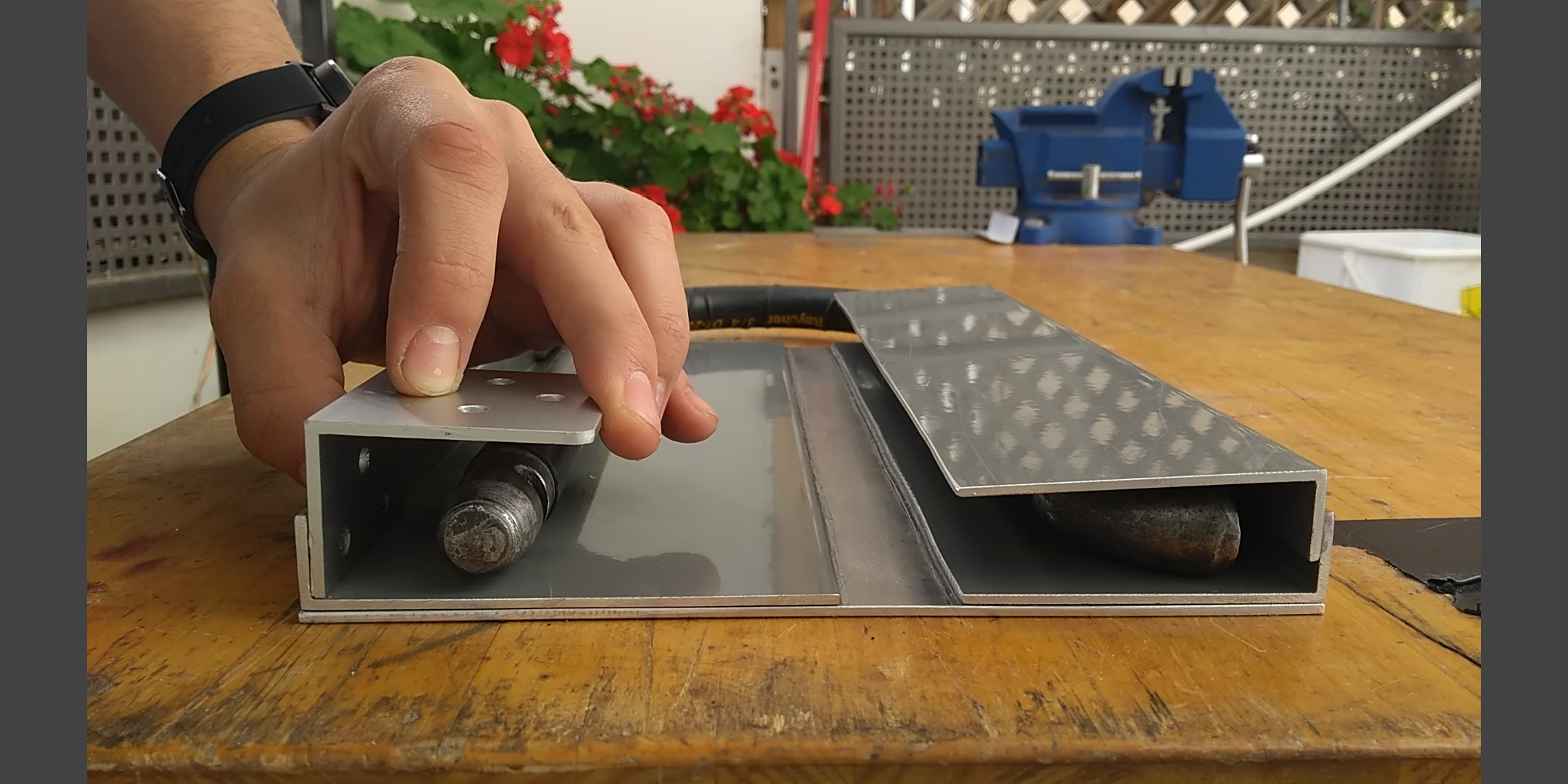 DIY Bike Rear Rack With a MAGNETIC U-lock Mount! (no Welding) : 16 ...