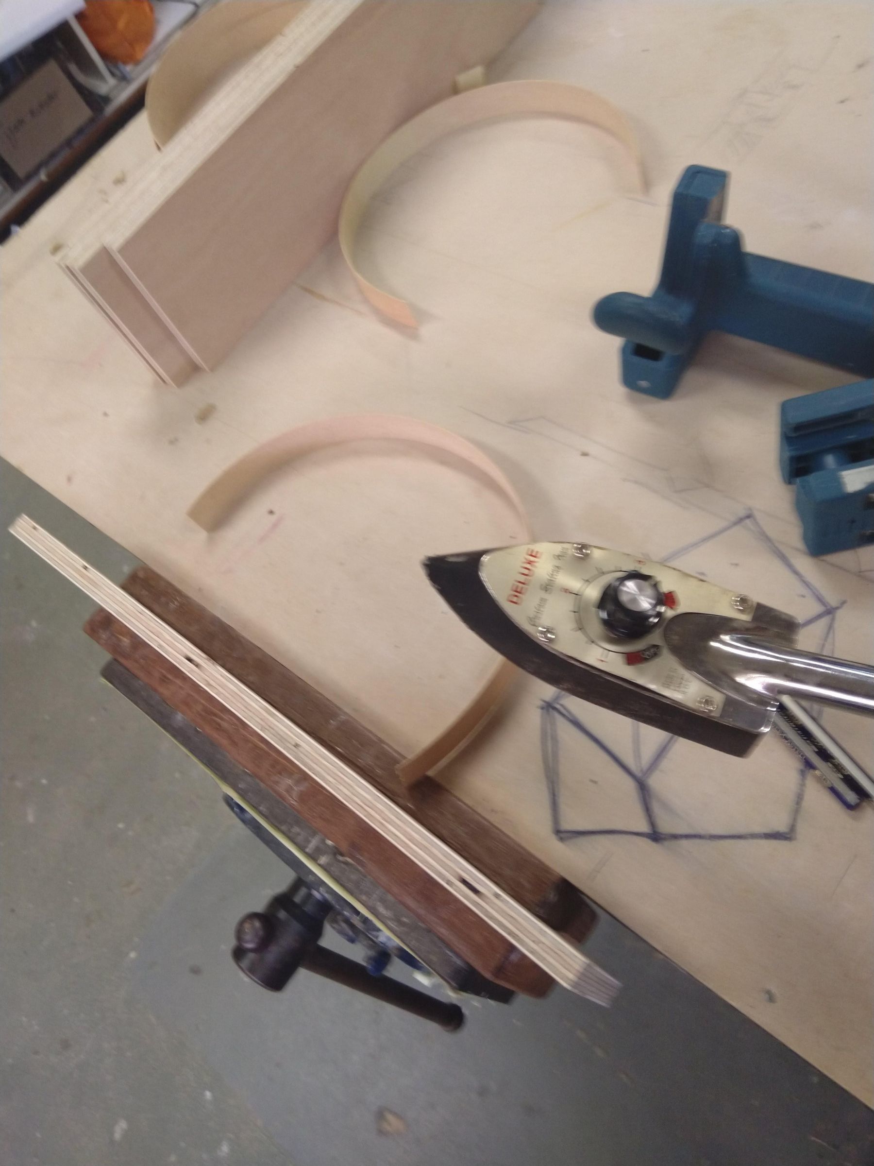Mobile Folding Craft Station : 15 Steps (with Pictures) - Instructables