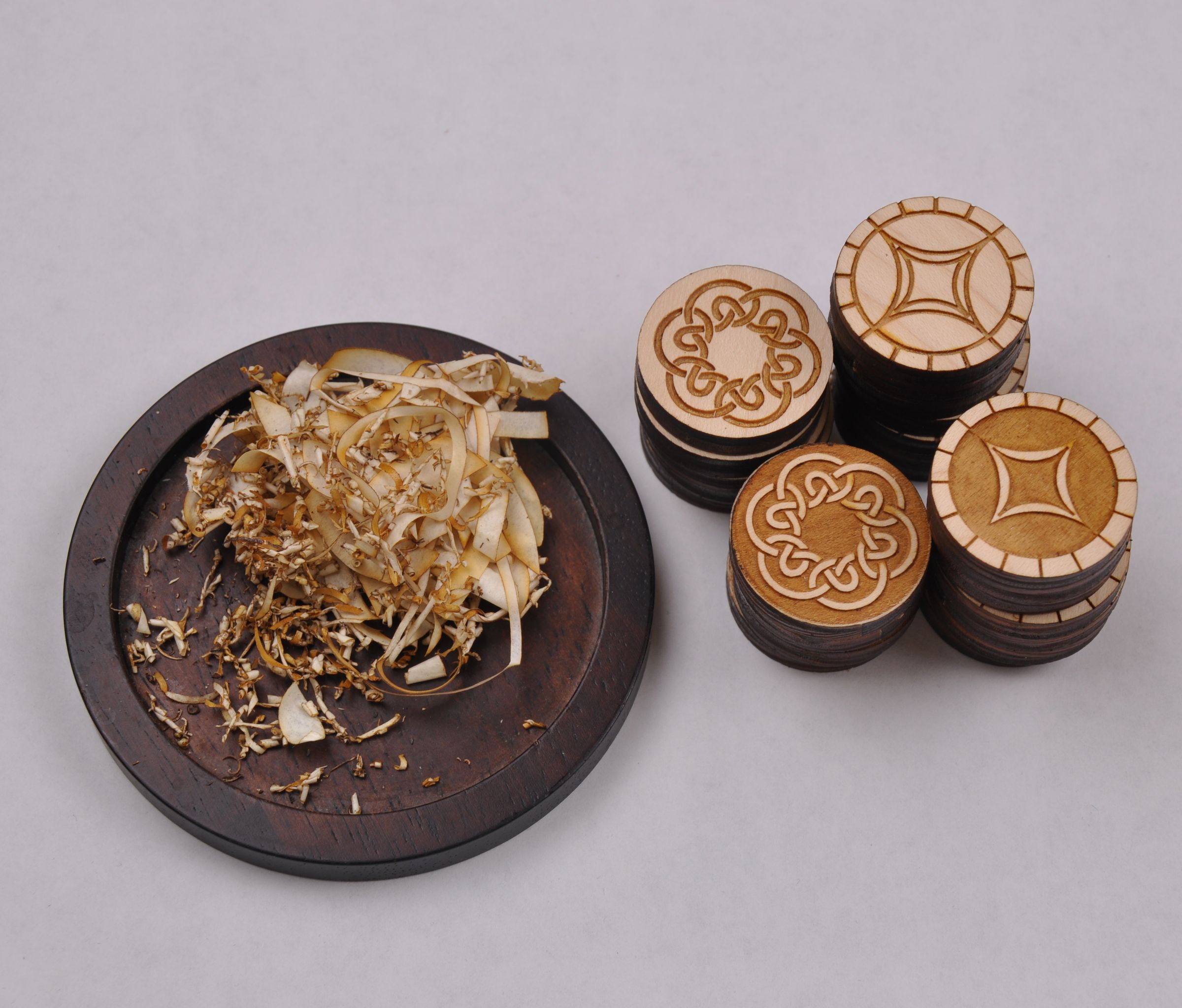 Laser Cut Two-Sided Checkers : 4 Steps (with Pictures) - Instructables