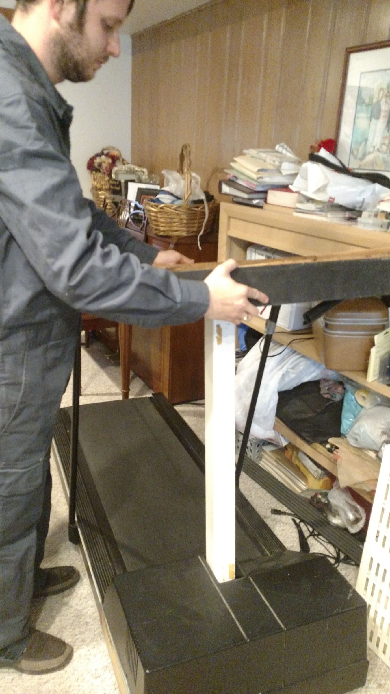Treadmill Walking Desk/Shelf : 7 Steps (with Pictures) - Instructables