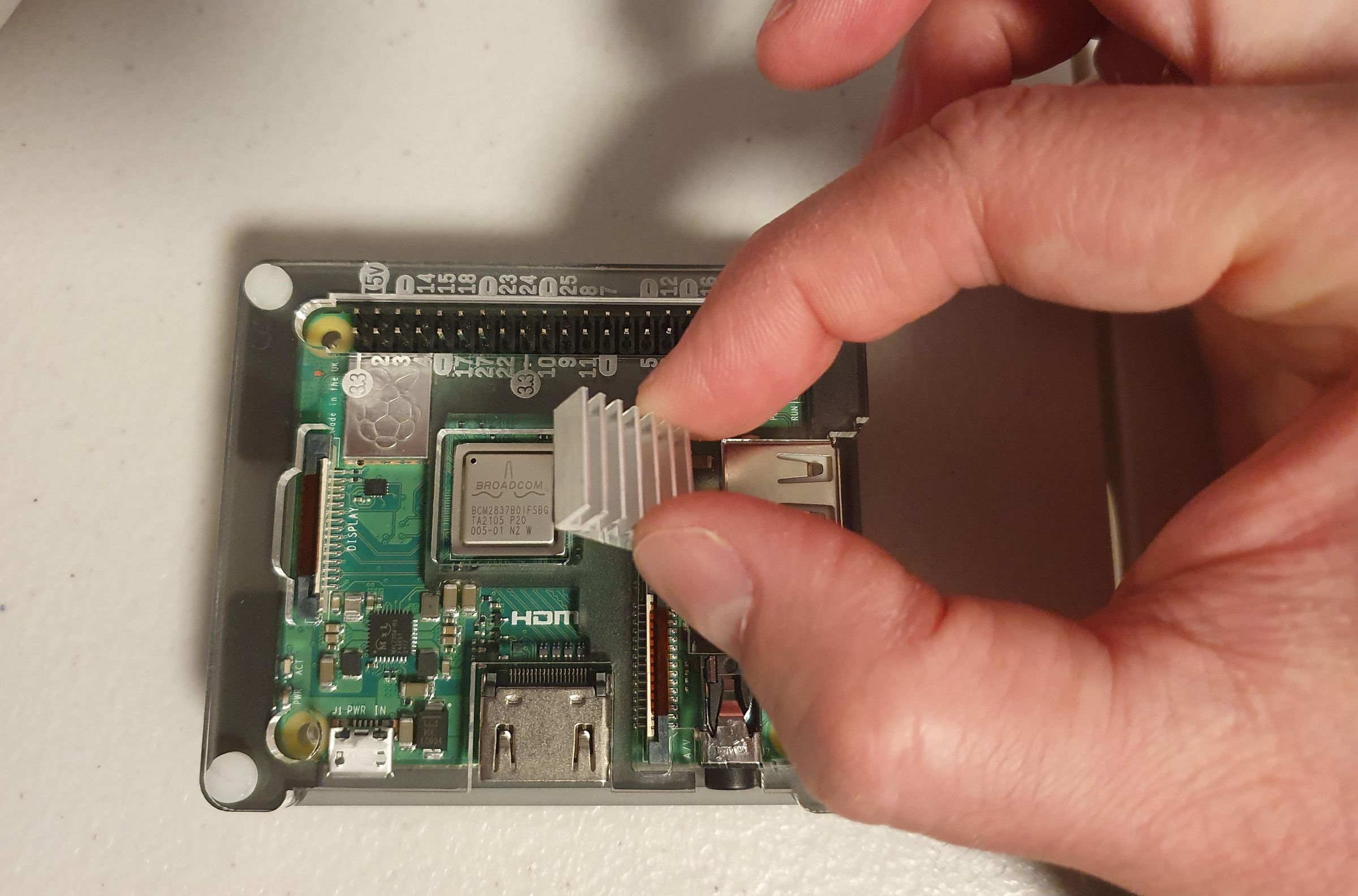 DIY Raspberry Pi 24" Digital Picture Photo Frame : 14 Steps (with ...