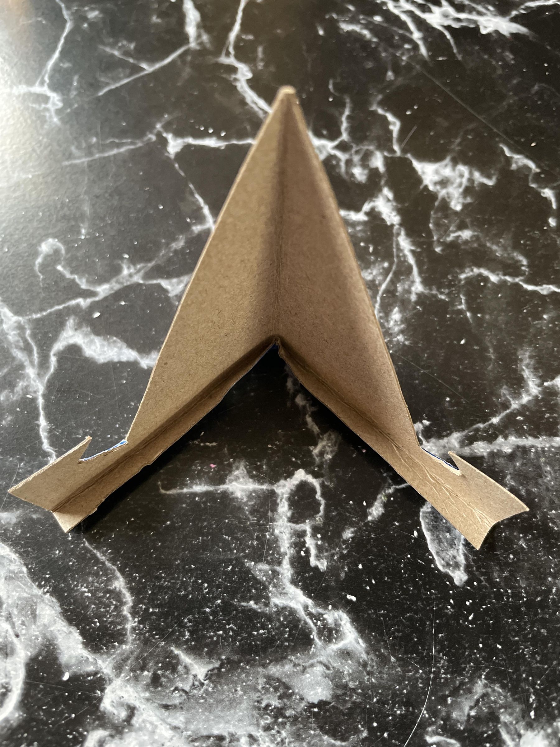 1-Minute Cardboard Phone Stand (no Glue) : 8 Steps (with Pictures ...