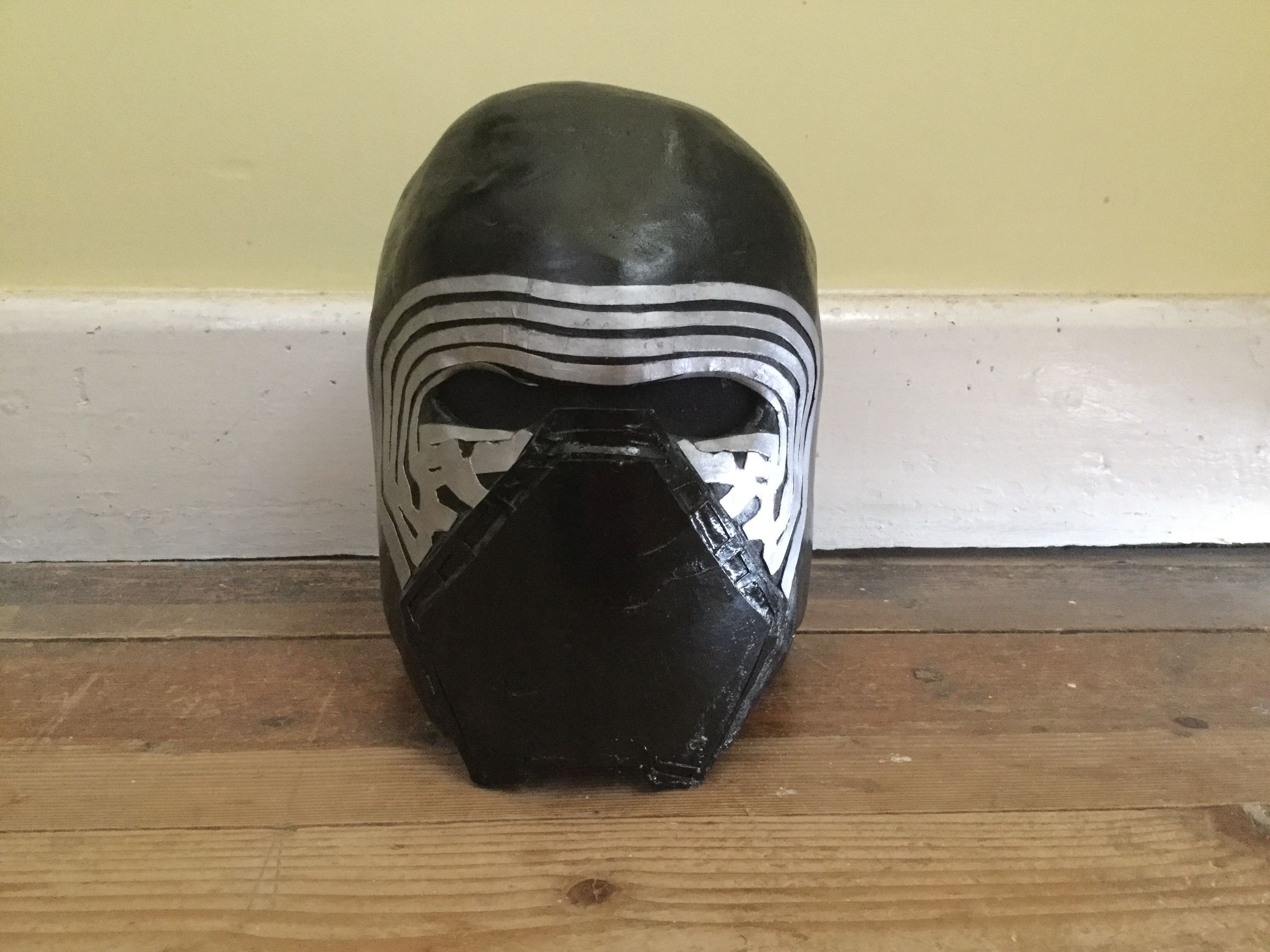 Kylo Ren Mask Tutorial : 6 Steps (with Pictures) - Instructables