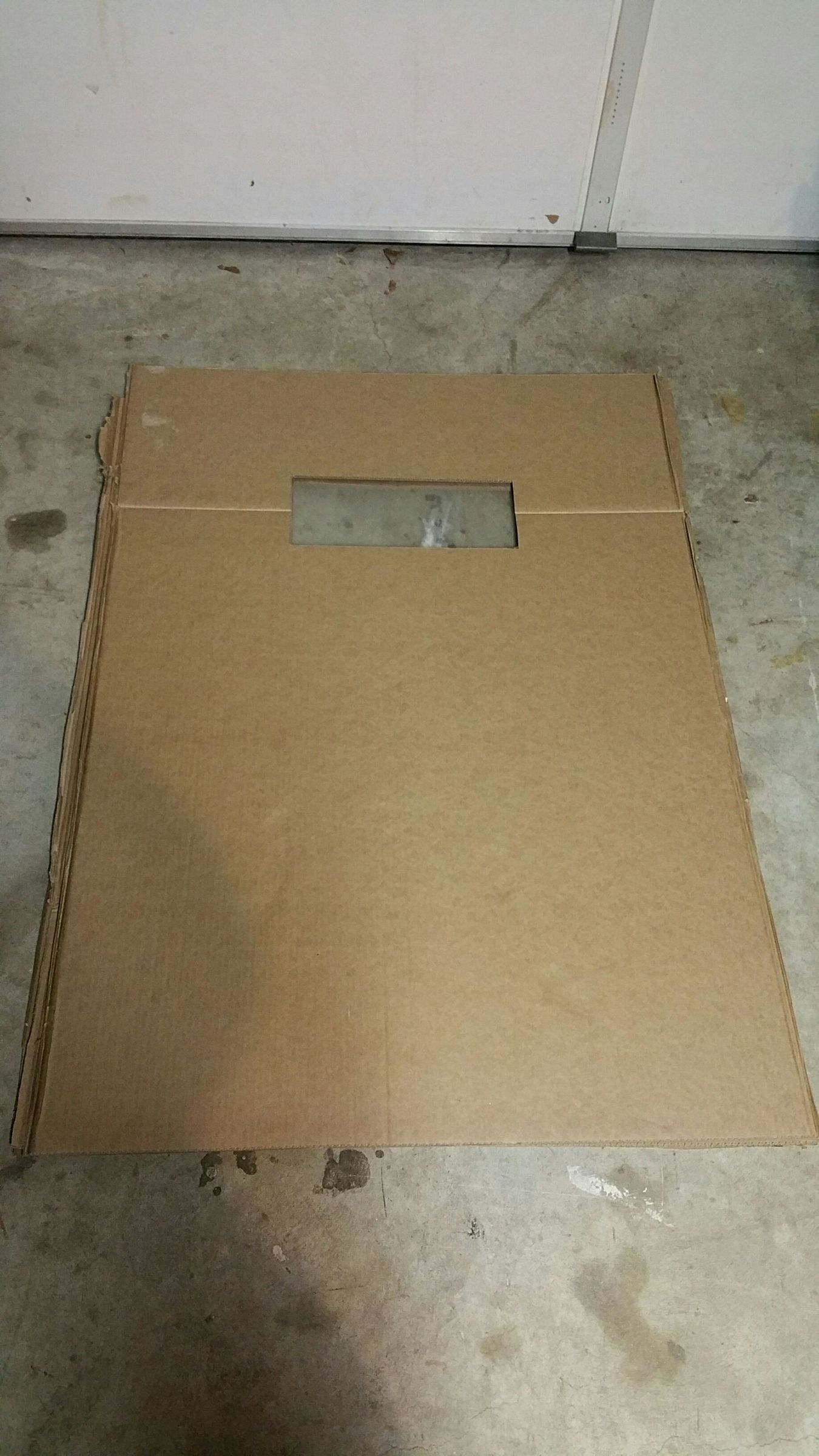 Nerf Cardboard Riot Shield : 10 Steps - Instructables