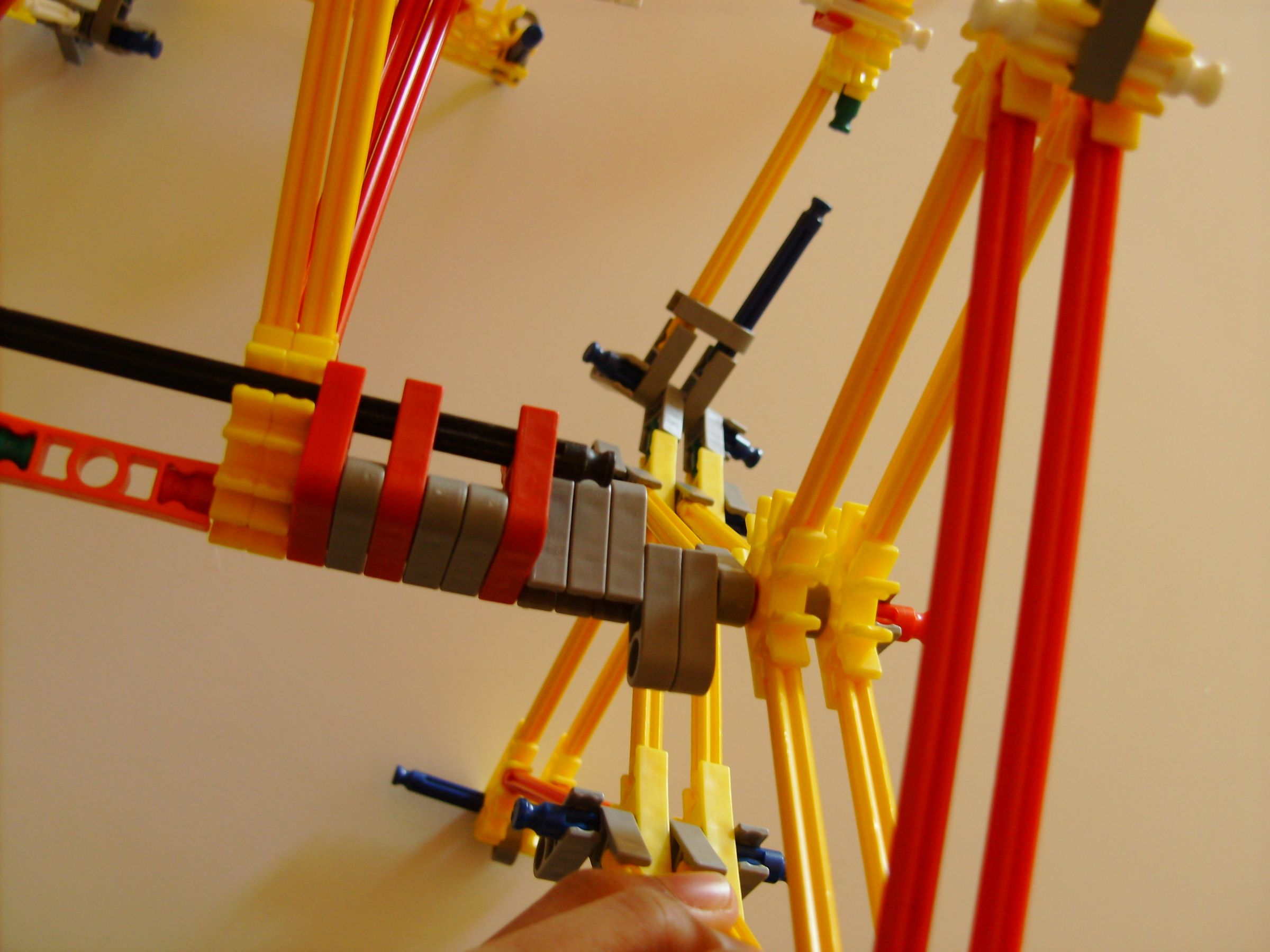K'nex Strandbeest : 7 Steps (with Pictures) - Instructables