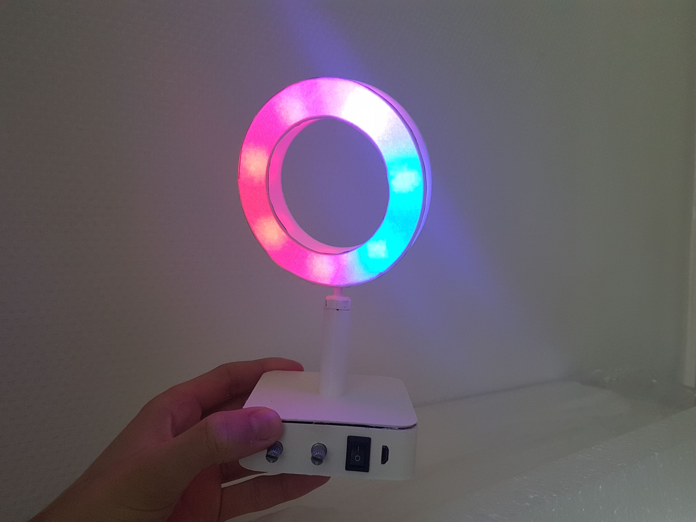 DIY Mini LED Ring Light! : 7 Steps (with Pictures) - Instructables