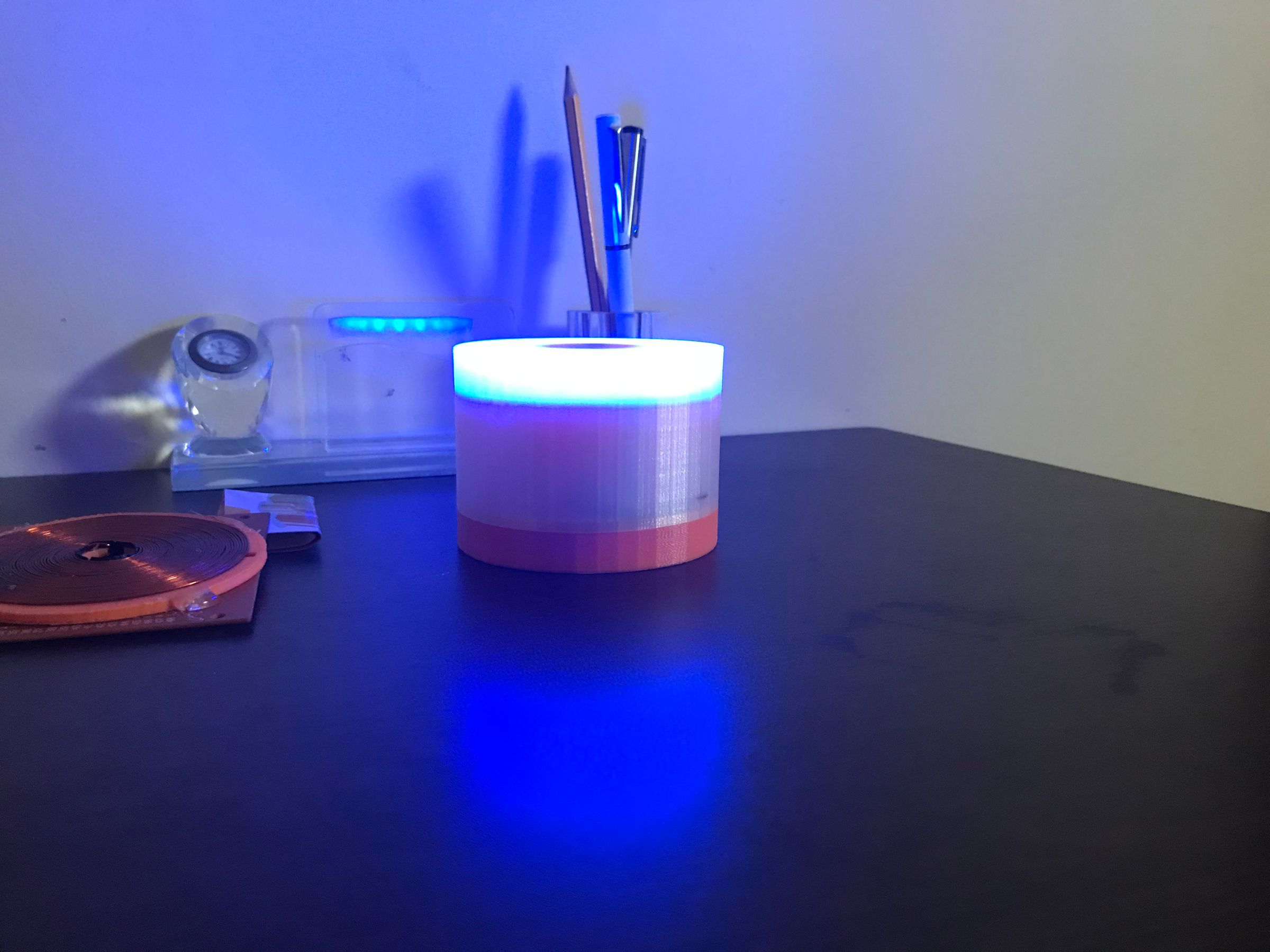 Wireless Powered Multi Color LED Lamp : 10 Steps (with Pictures ...