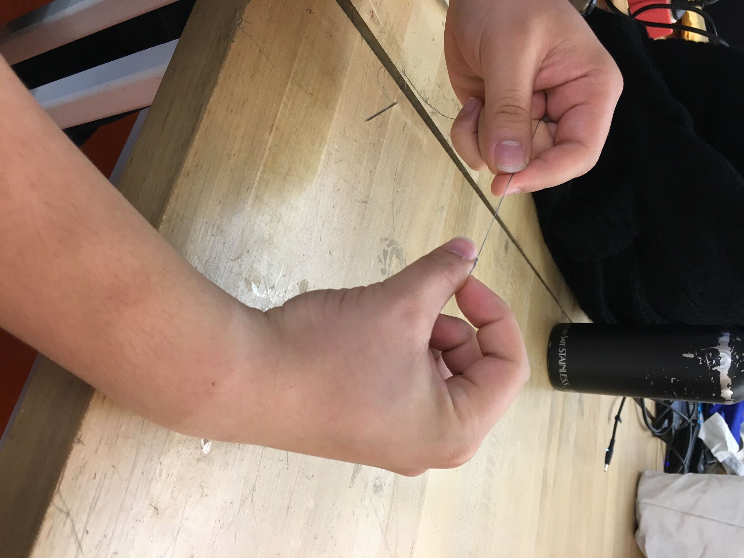 Double Thread Knot Sewing : 4 Steps (with Pictures) - Instructables