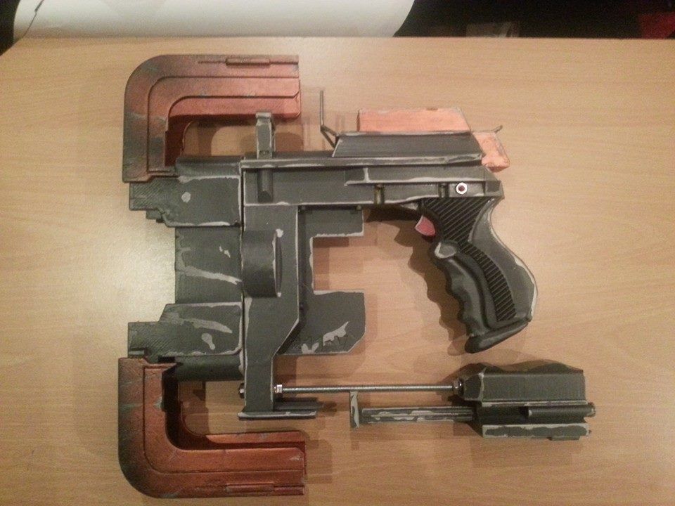 Dead Space 3 Plasma Cutter Replica