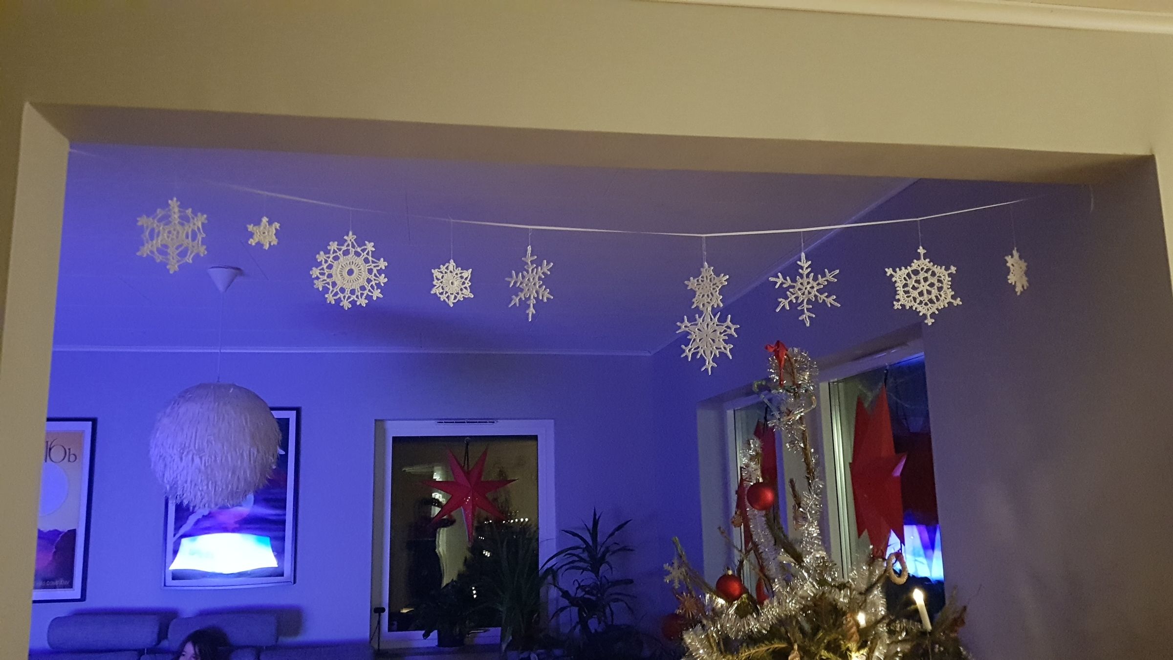 Snowflakes Garland : 4 Steps - Instructables
