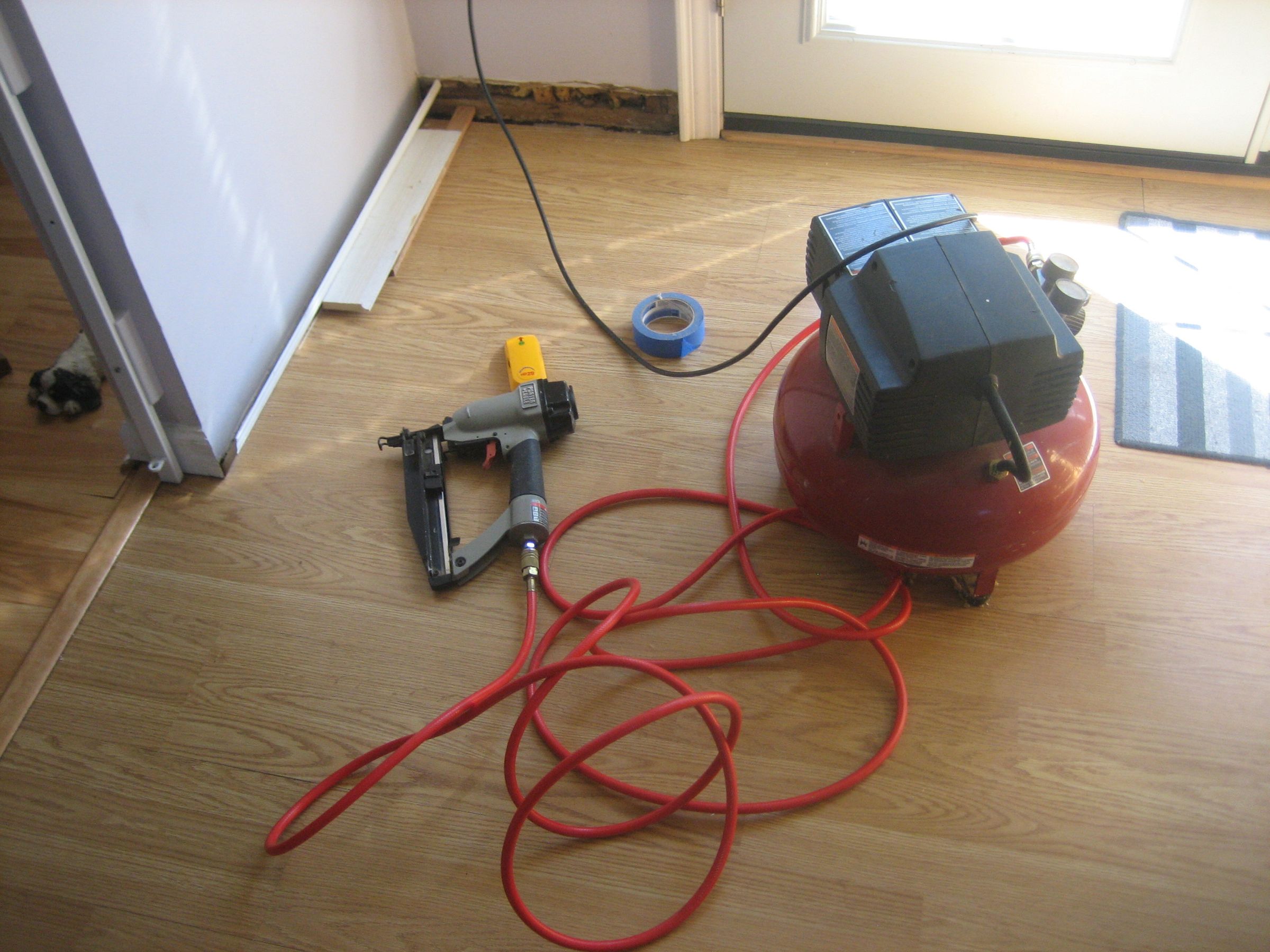 BASEBOARD MOLDING REPAIR : 8 Steps (with Pictures) - Instructables