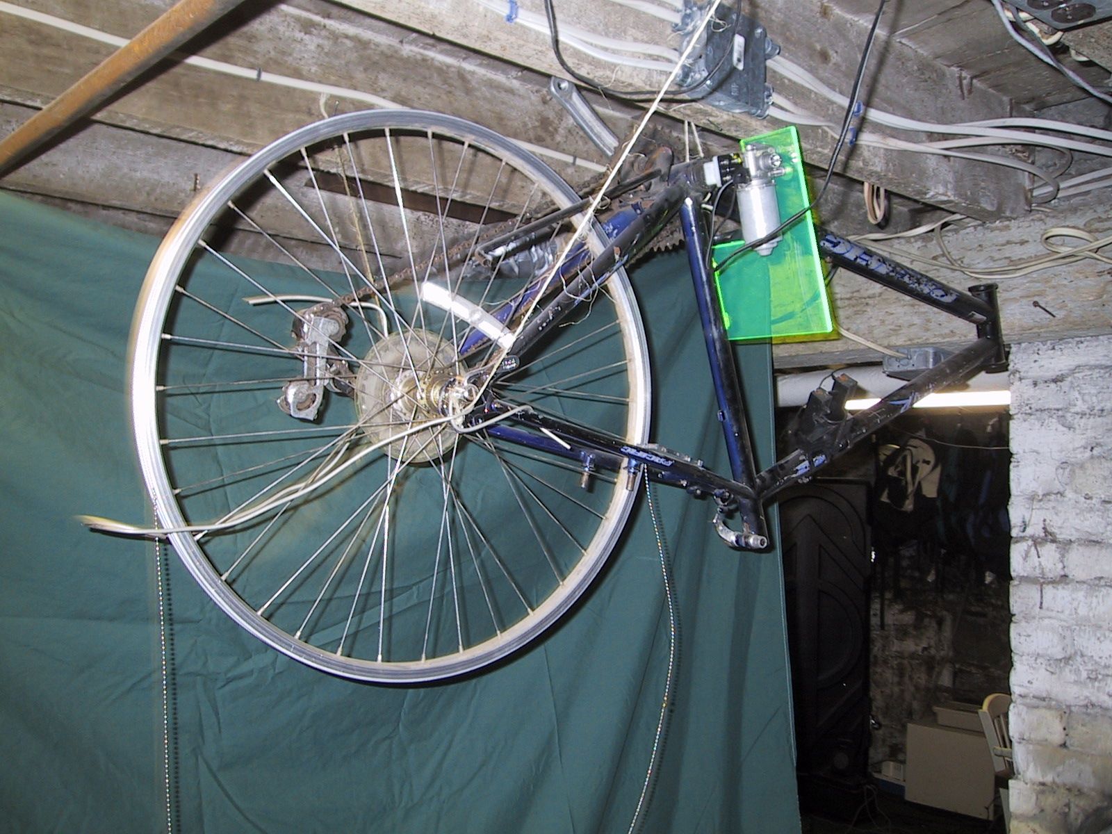 Kinetic Chain Sculpture Built From a Bicycle (with Pictures ...