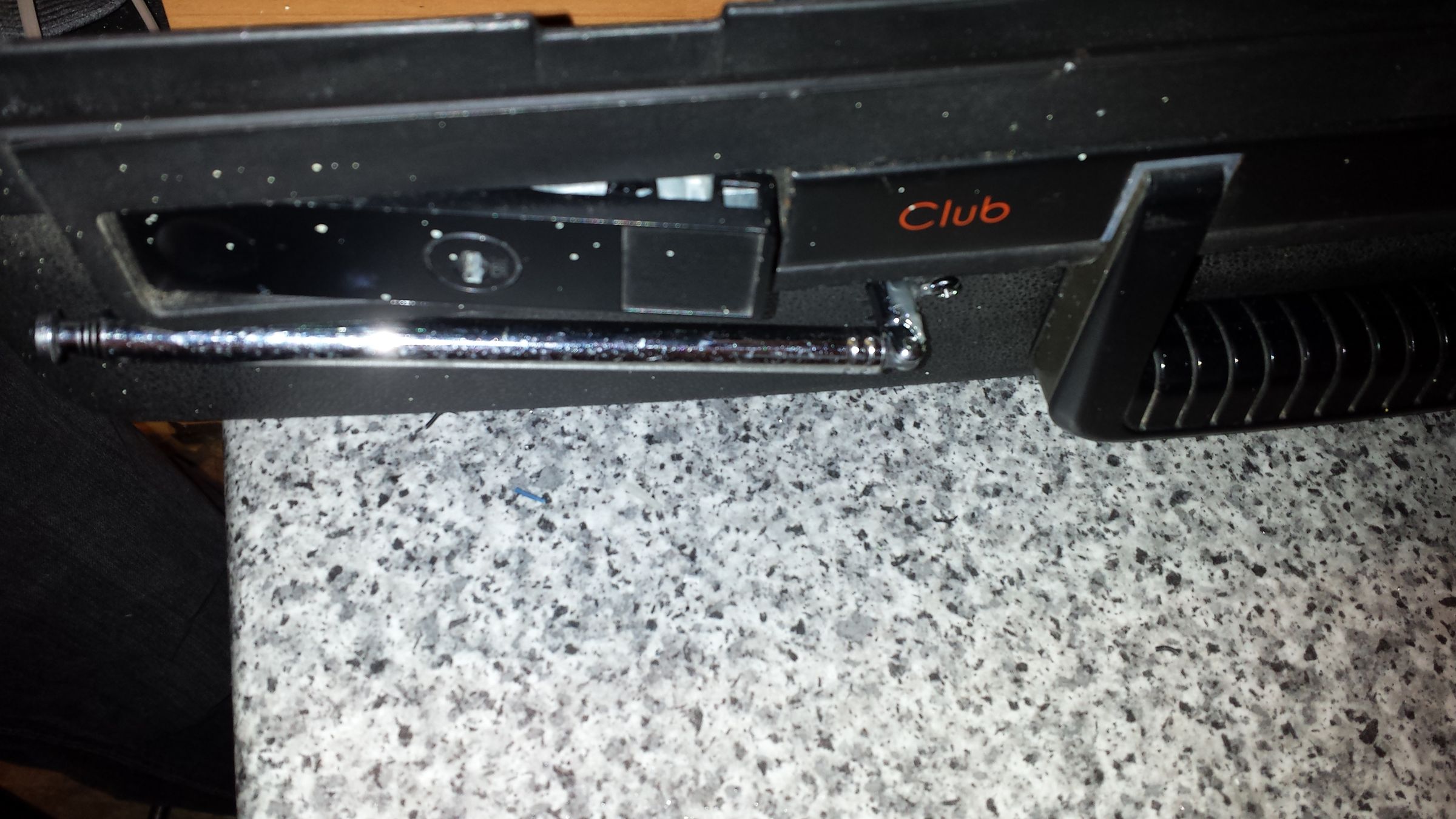 Breifcase Boombox Project. : 6 Steps - Instructables