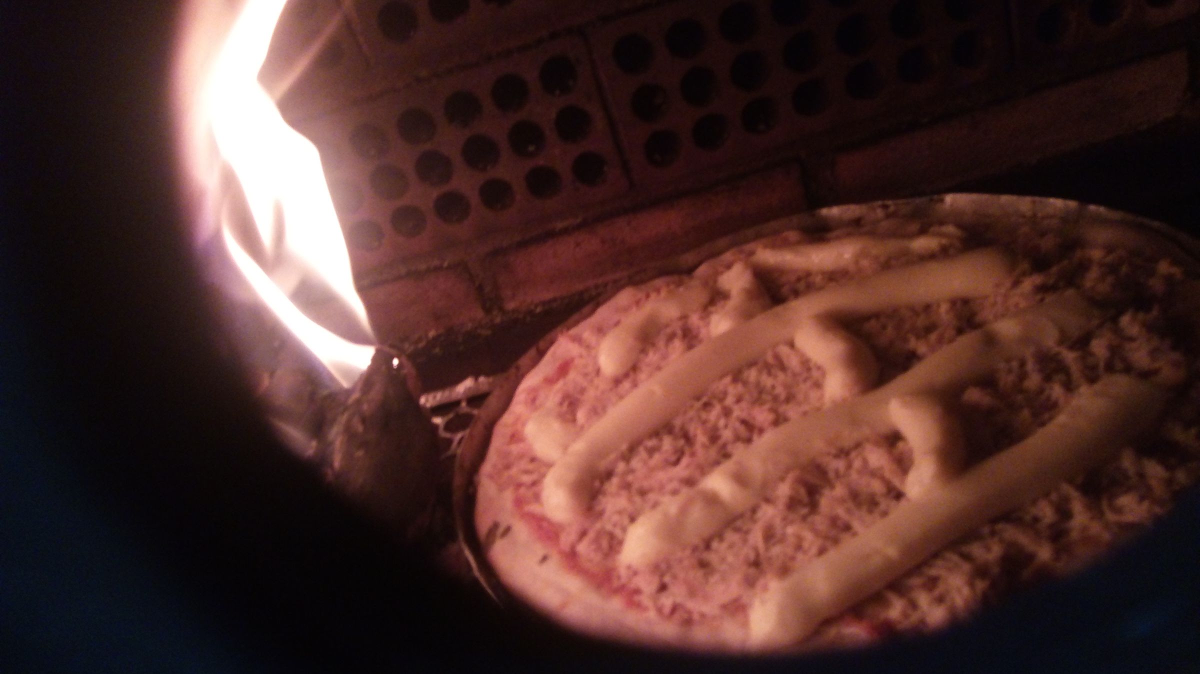 Barrel Pizza Oven for $20 : 6 Steps (with Pictures) - Instructables