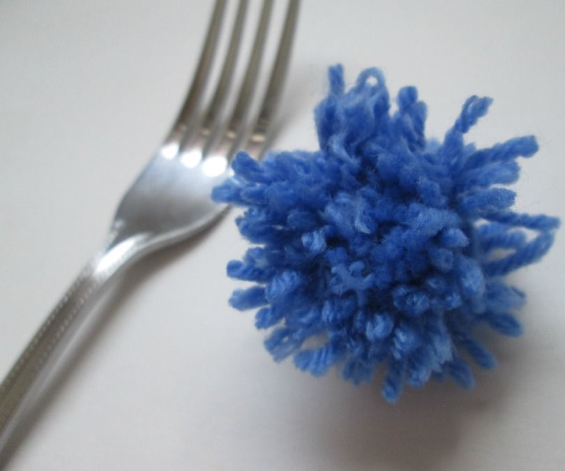 Mini Fork Pom-Poms : 5 Steps (with Pictures) - Instructables