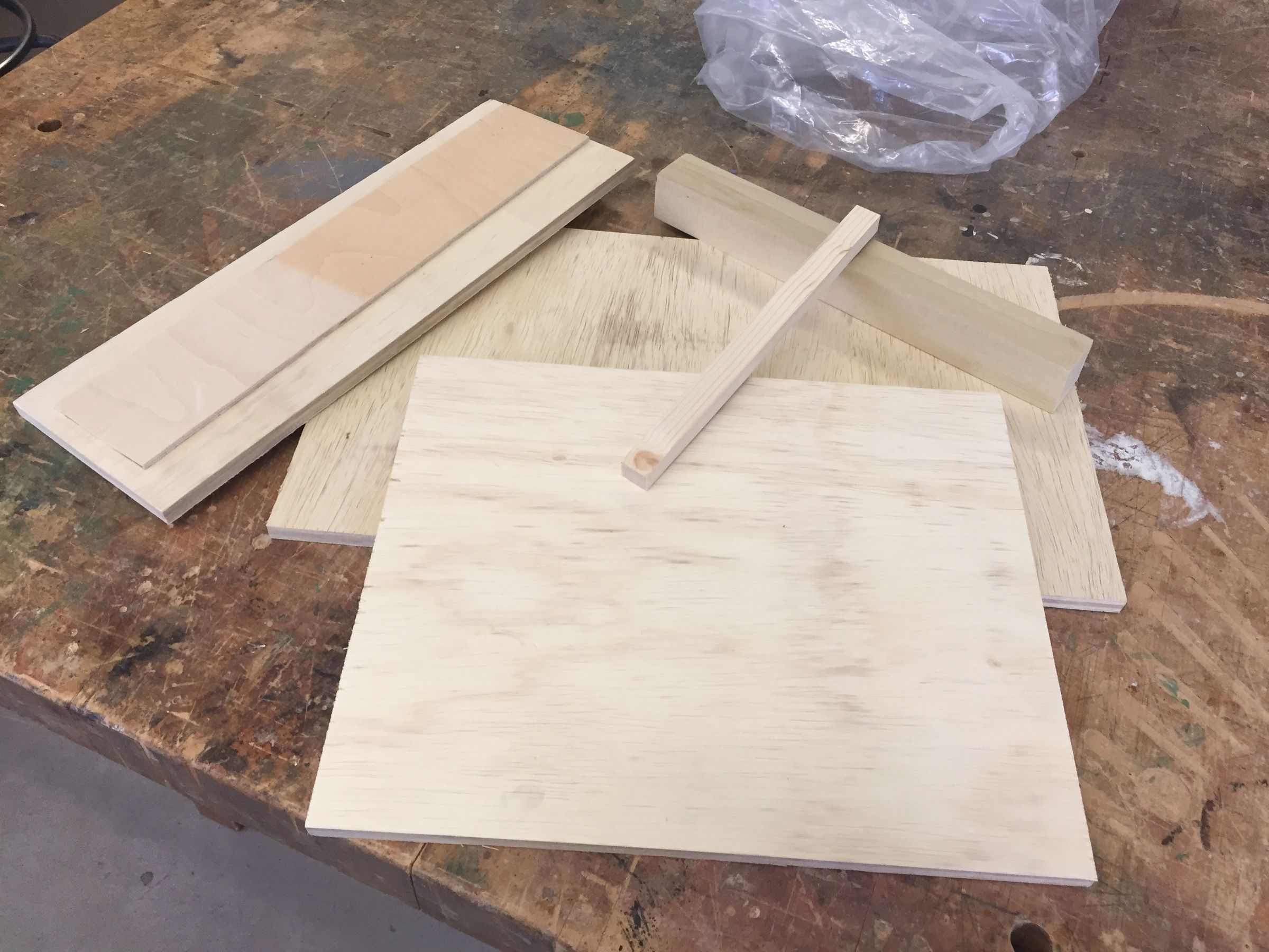 Up-cycle Table Lamp : 4 Steps - Instructables