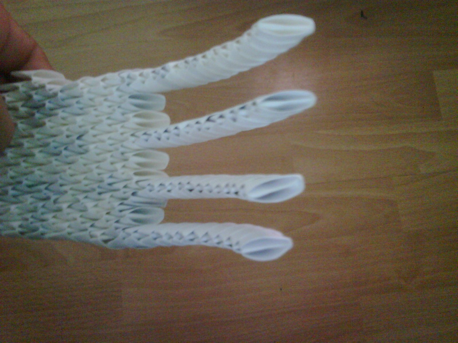 Golden Venture Folding: Hand : 6 Steps - Instructables