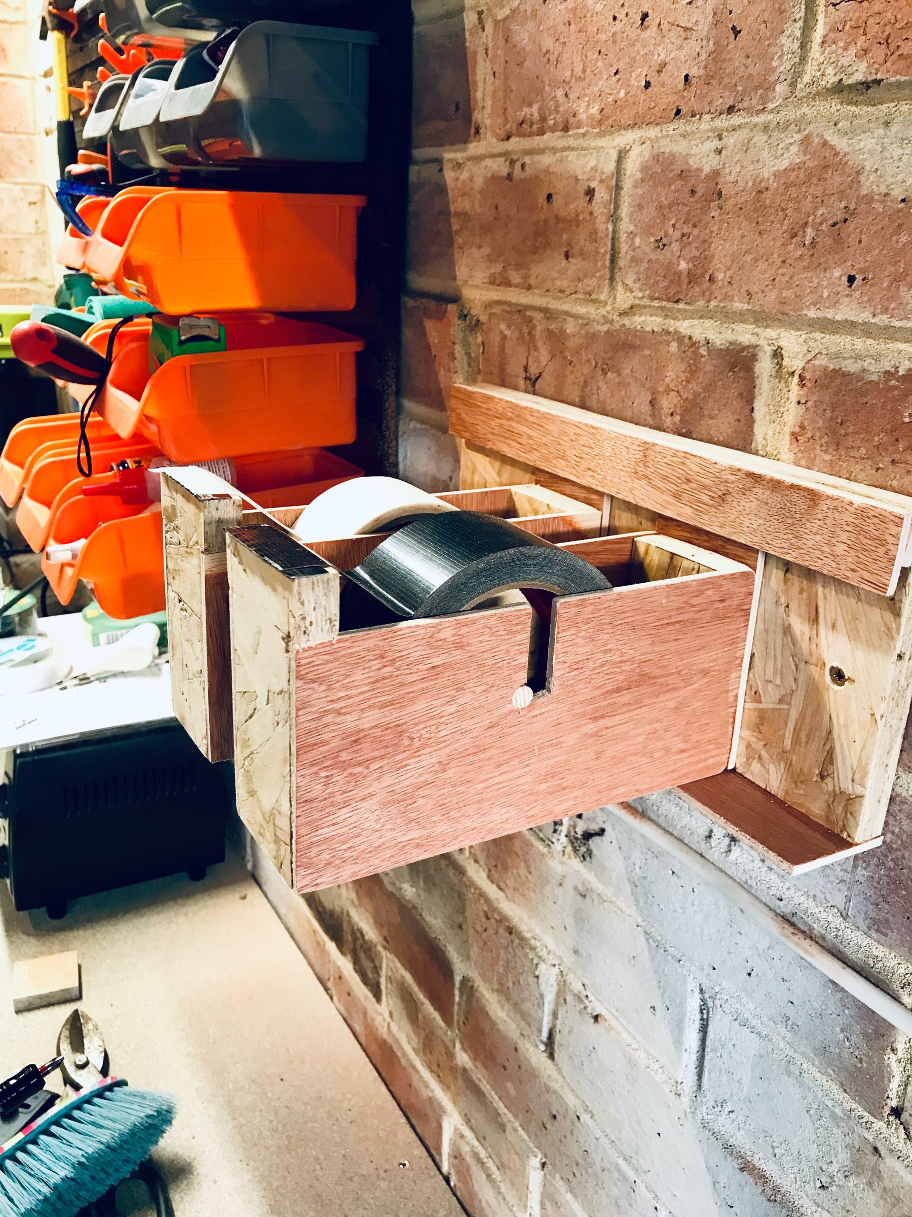 Tape Dispenser Station : 9 Steps (with Pictures) - Instructables