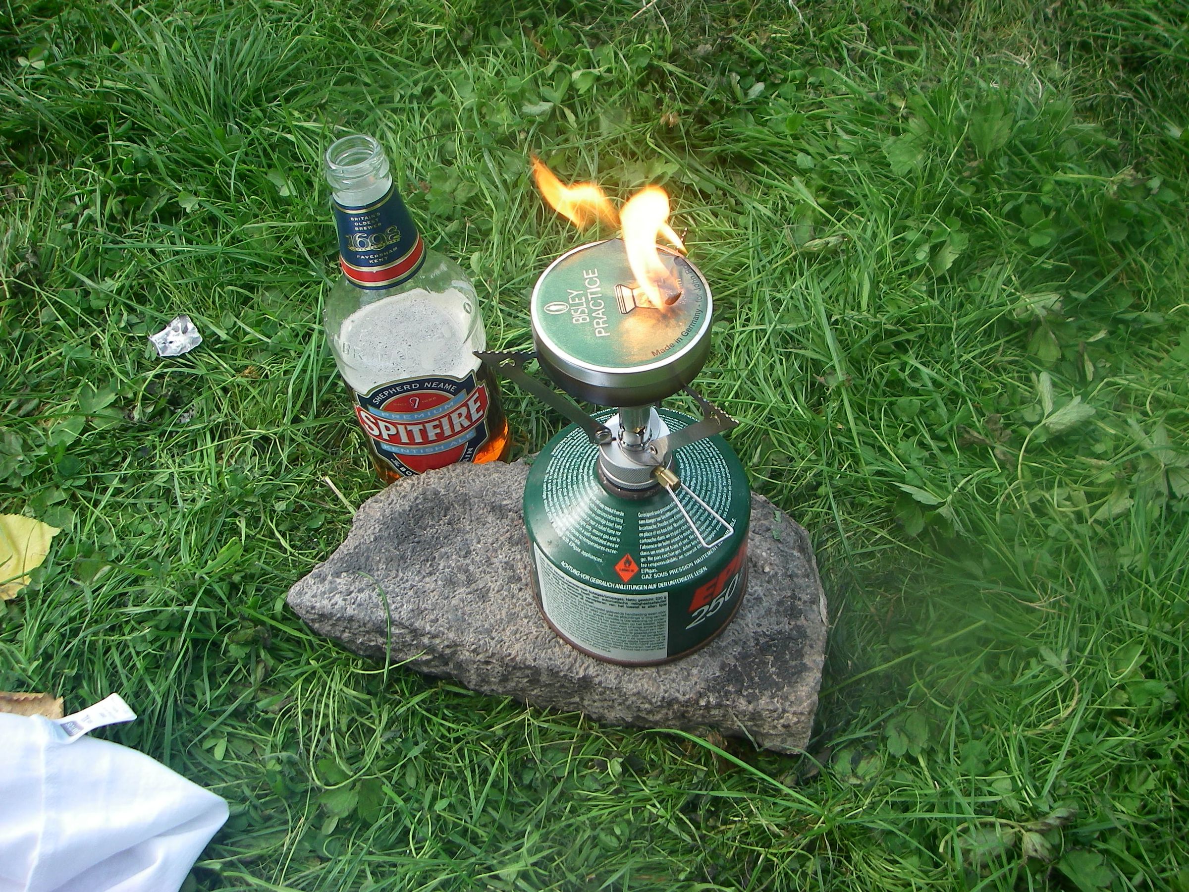 Making Char Cloth in Just a Couple of Minutes! : 5 Steps - Instructables