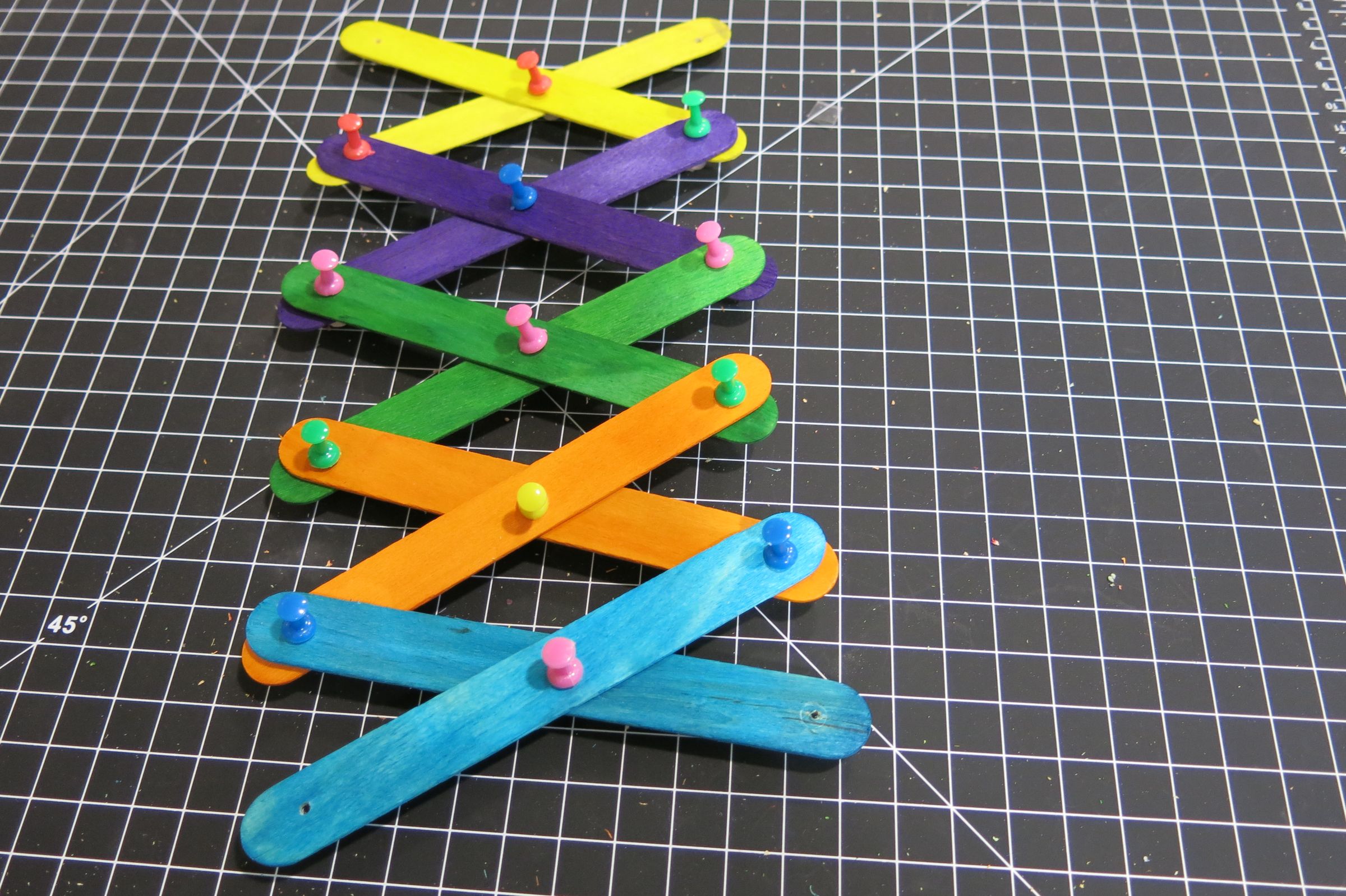 Scissor Lift (by Craft Sticks!) : 4 Steps (with Pictures) - Instructables